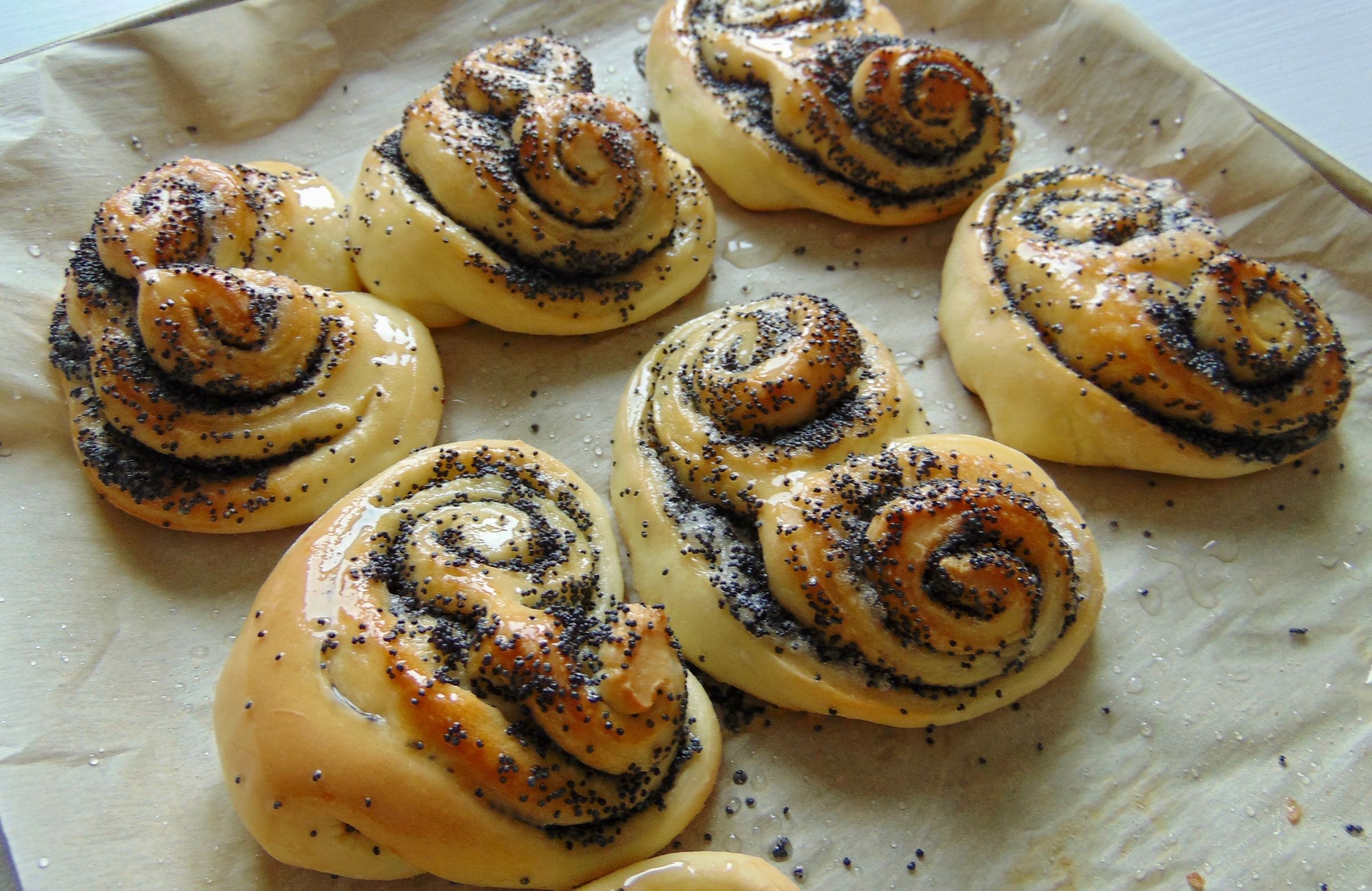 Wonderful Heart-Shaped Rolls : 5 Steps (with Pictures) - Instructables