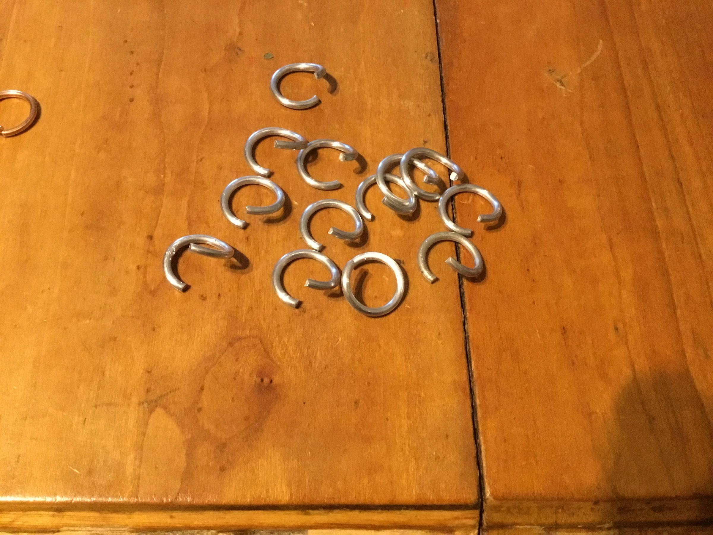 Making Chain Mail : 6 Steps (with Pictures) - Instructables