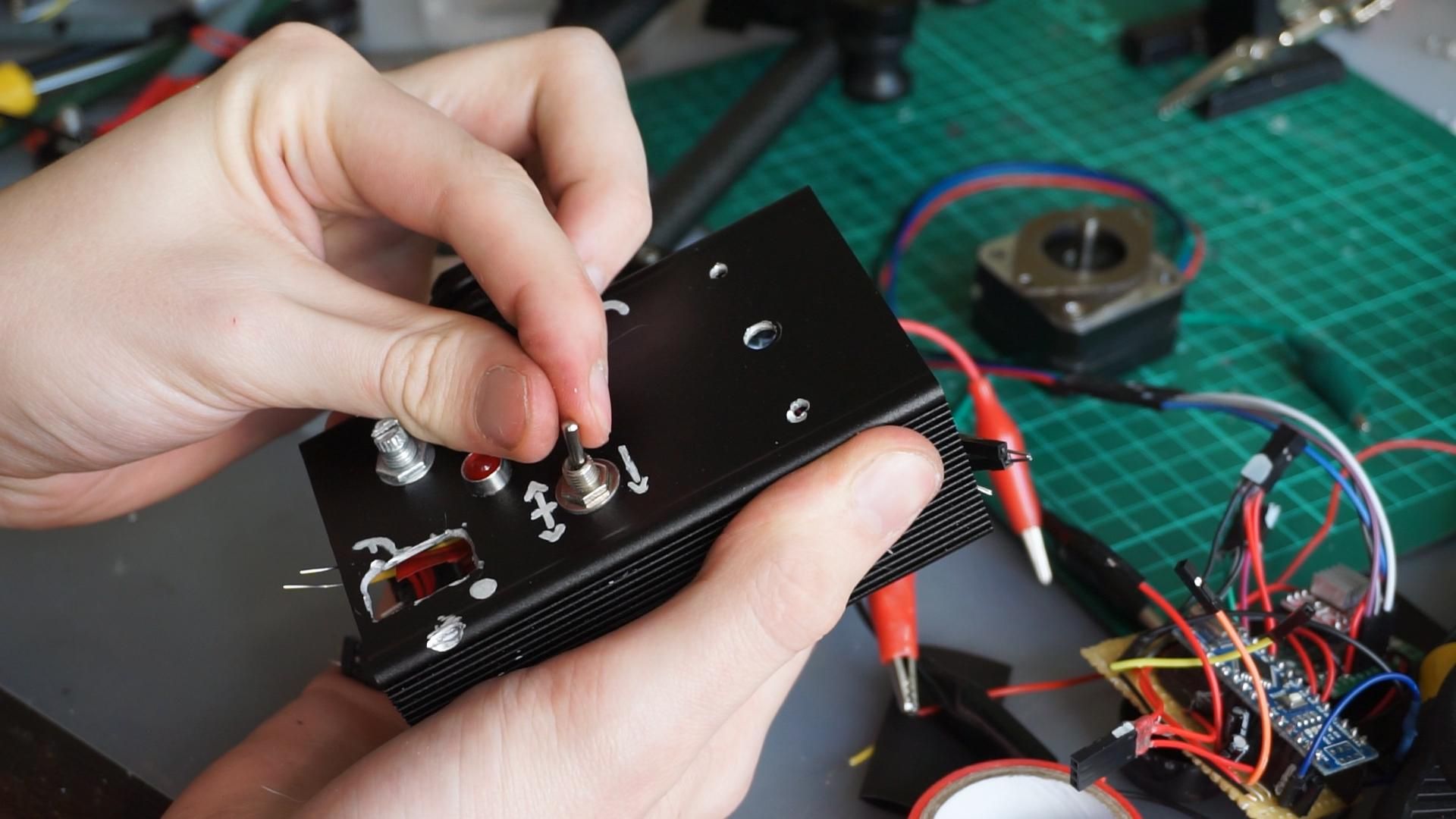 How to Motorize a Camera Slider (Battery Powered) : 11 Steps (with ...