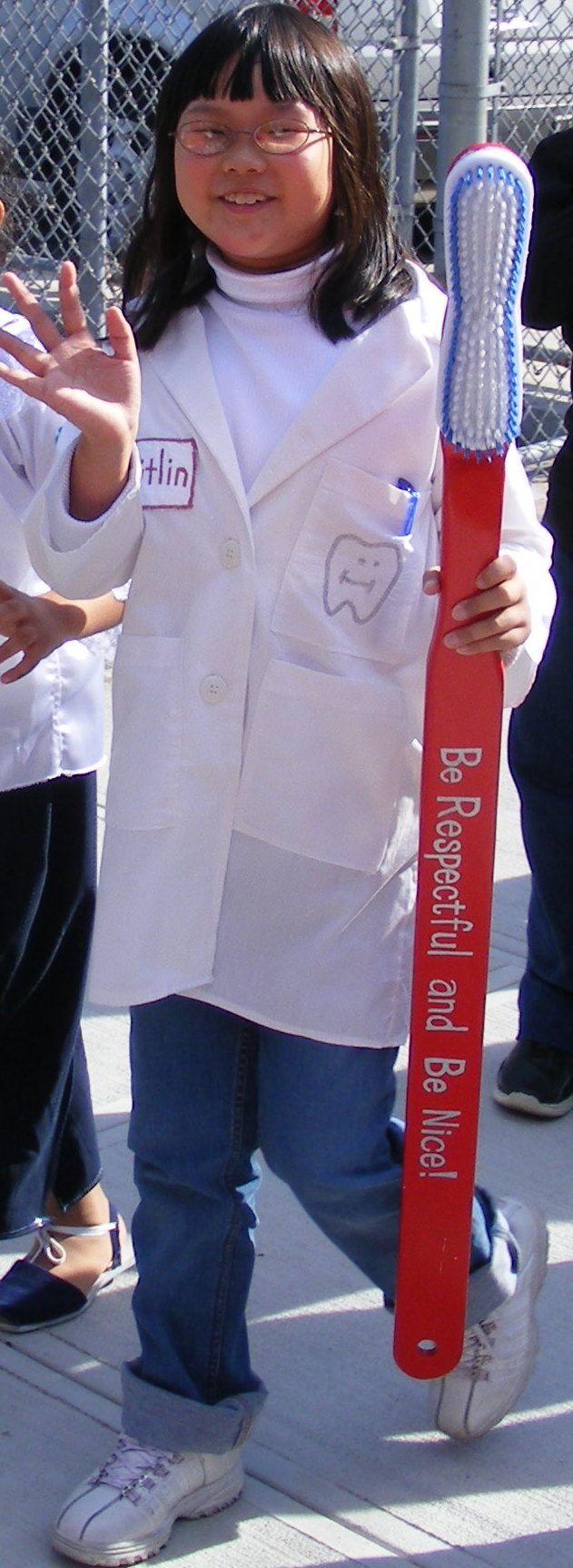 Giant Toothbrush : 5 Steps - Instructables