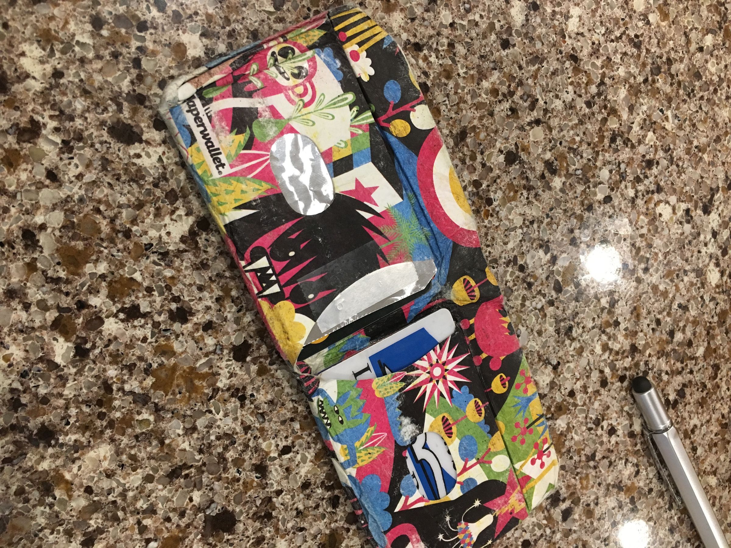 Simple RFID Blocking Wallet : 7 Steps (with Pictures) - Instructables