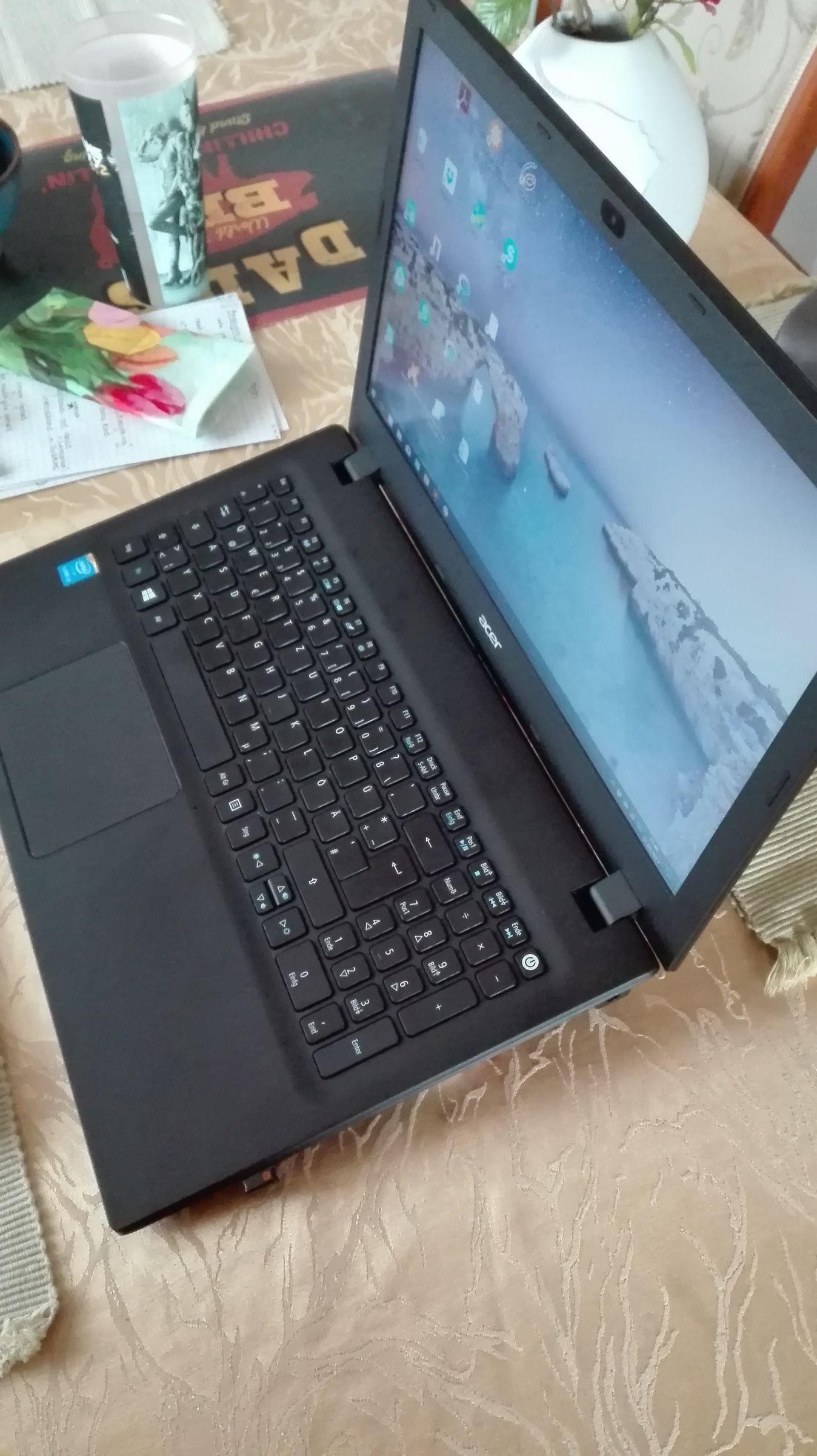 Laptop Stand From Folding Ruler : 4 Steps - Instructables