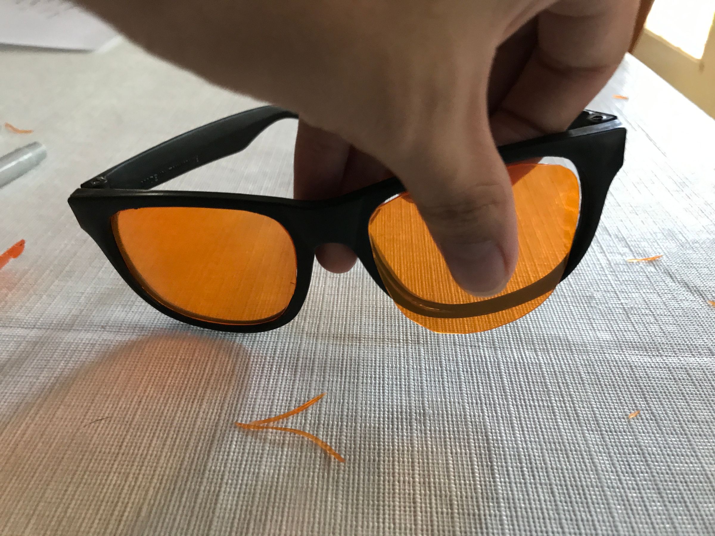 Blue Light Blocking Glasses From Pill Bottles : 9 Steps (with Pictures ...