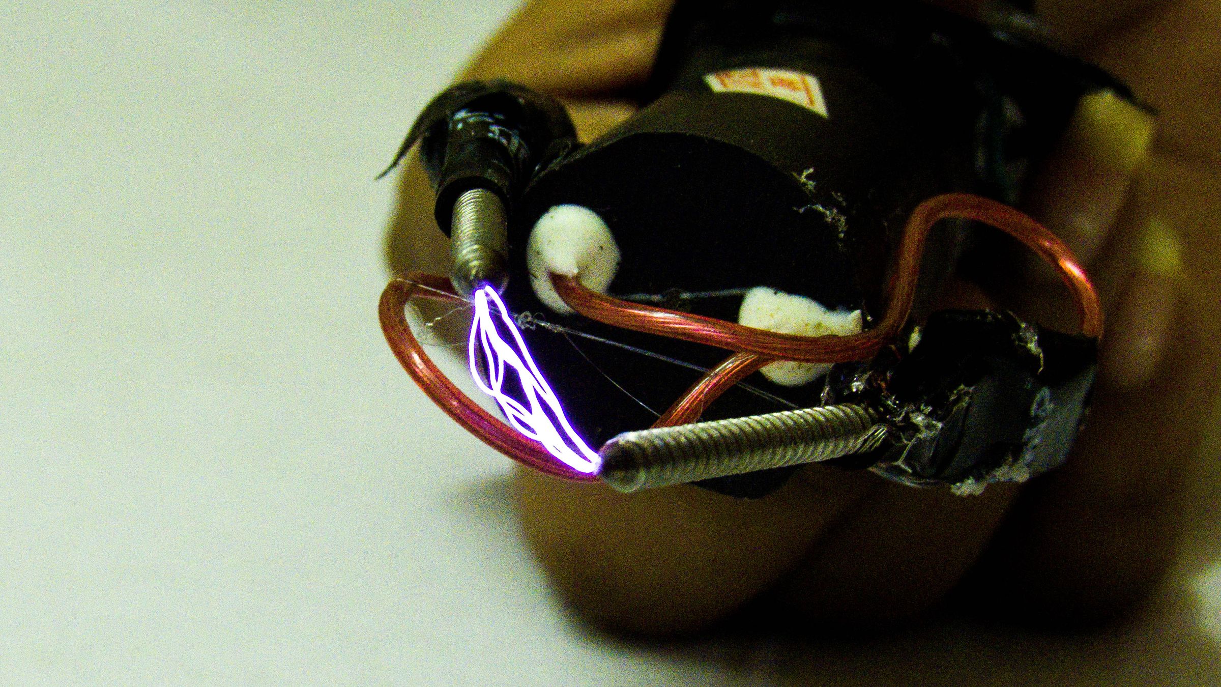 Mini Plasma Gun Under $5 : 4 Steps (with Pictures) - Instructables