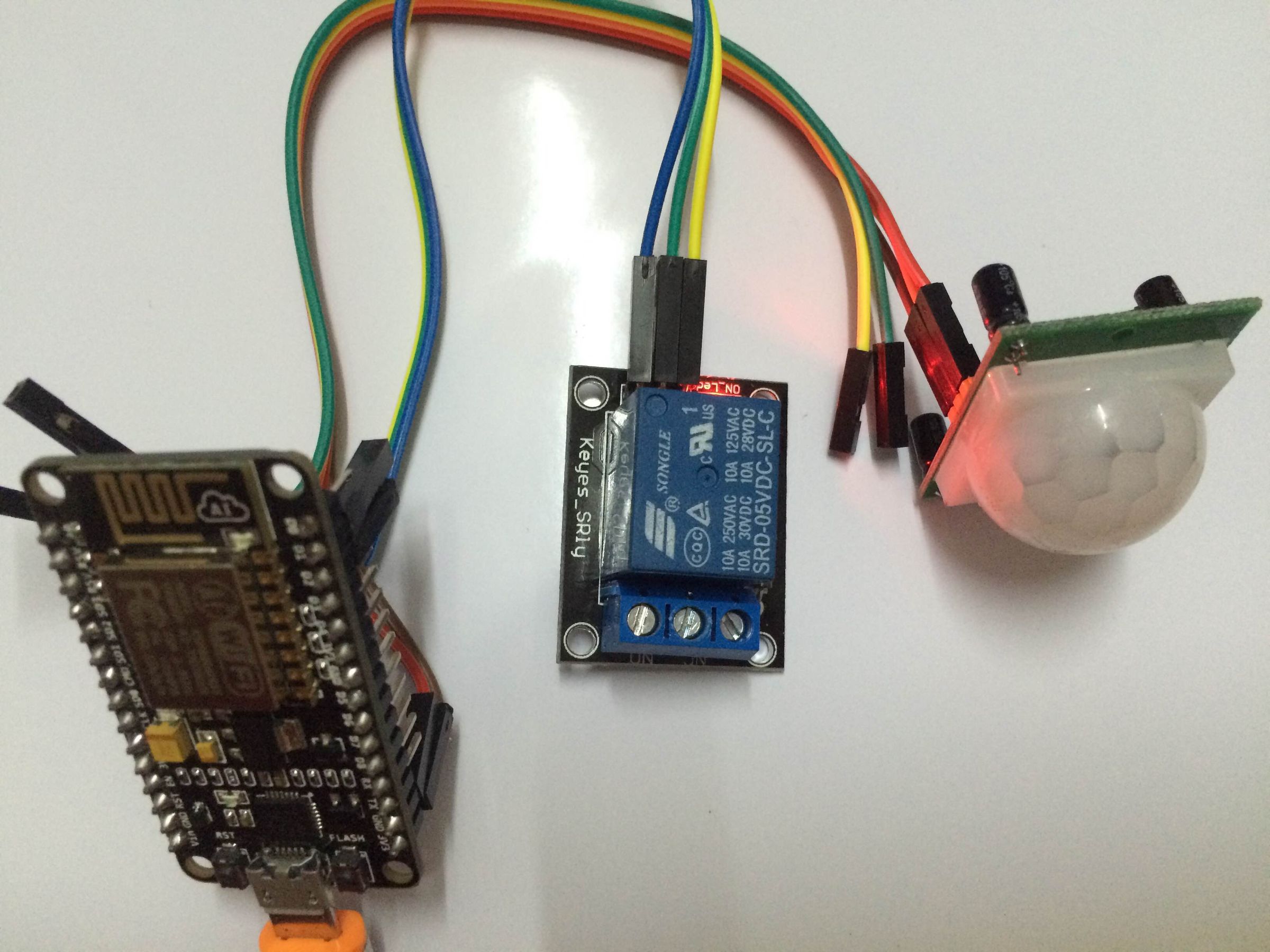 Simple IoT Auto Light With Motion Sensor and Cayenne : 4 Steps (with ...