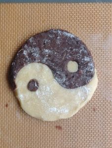 Yin and Yang Cookies : 6 Steps (with Pictures) - Instructables