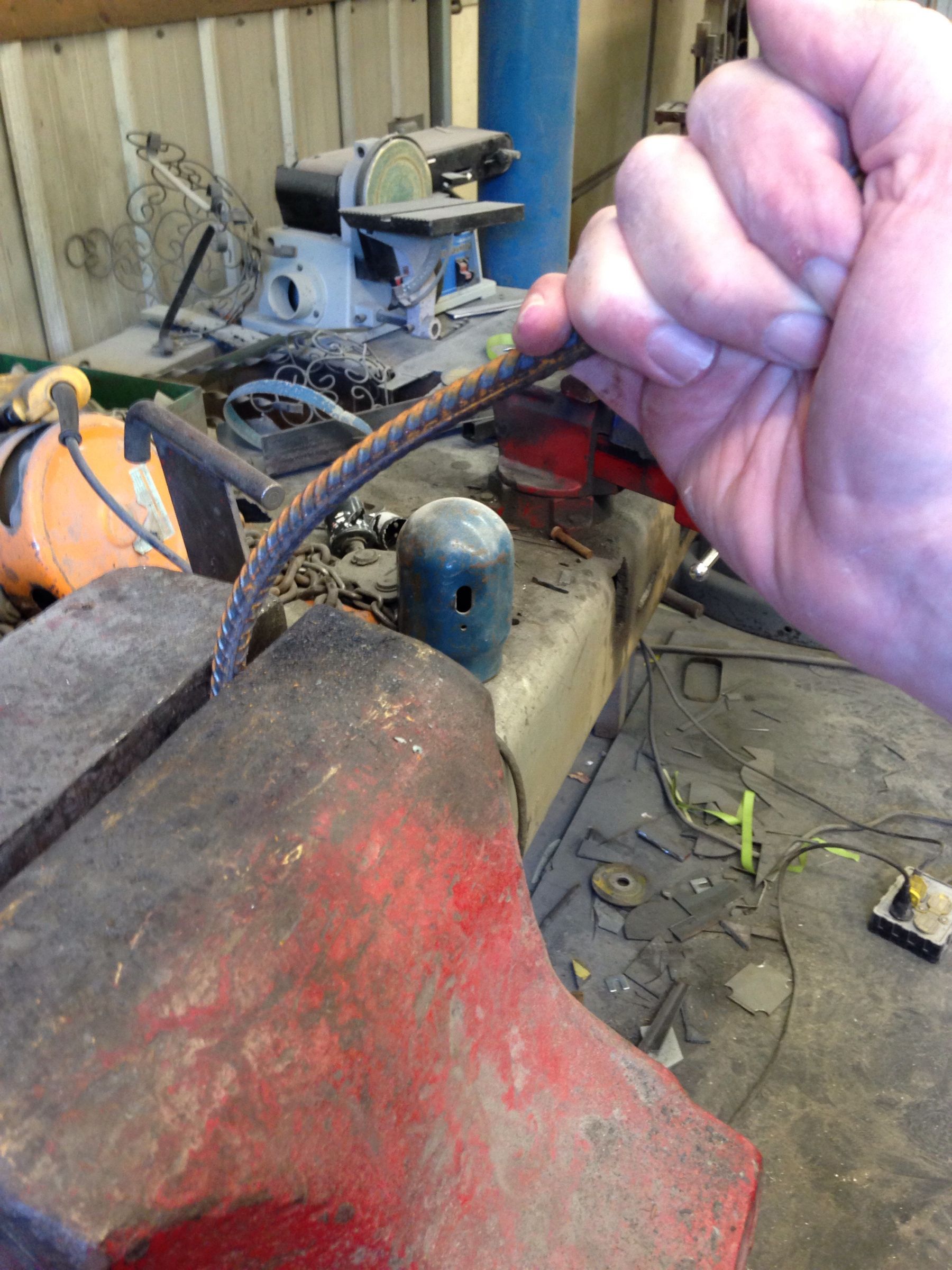 MIG Cables Hanger : 6 Steps (with Pictures) - Instructables