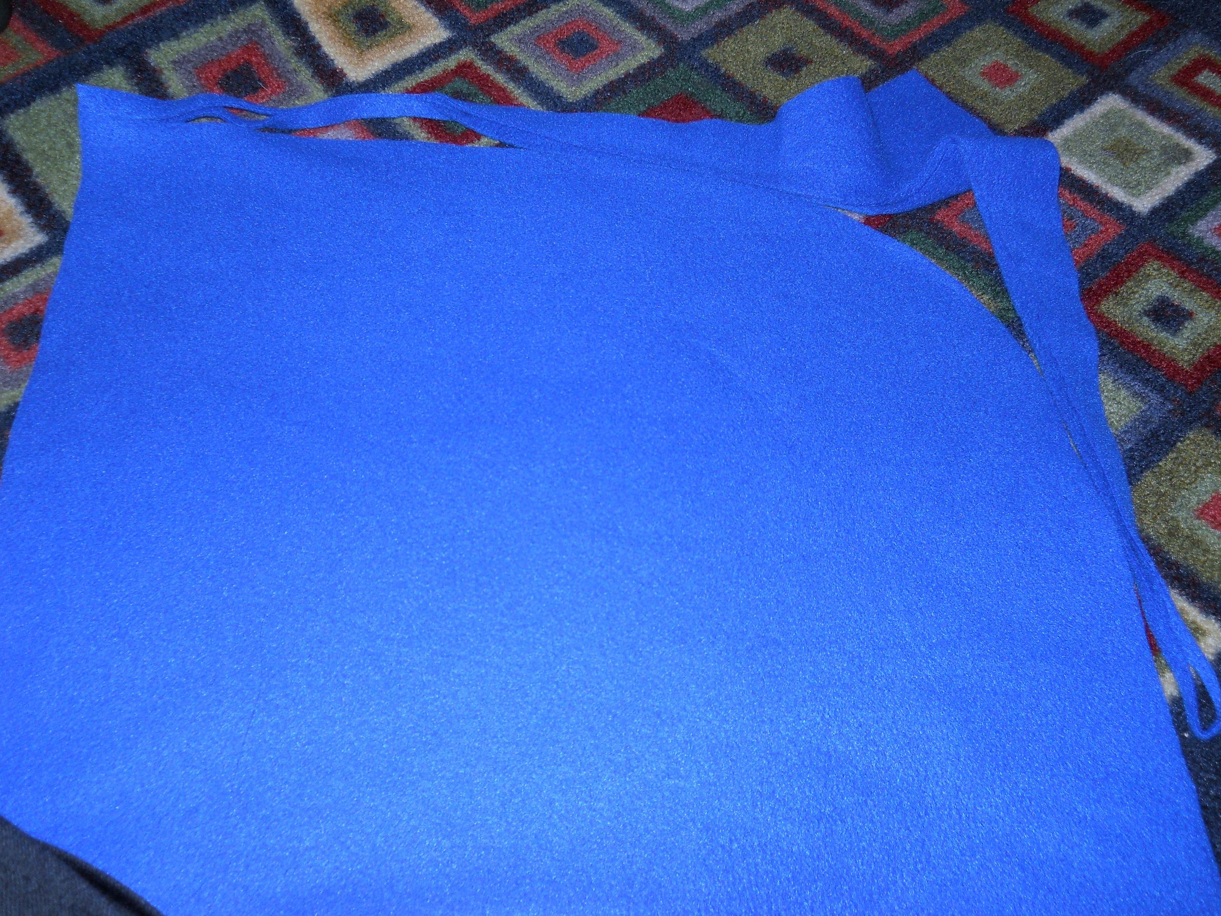 Easy Hooded Fleece Cape for Children or Adults : 7 Steps (with Pictures ...