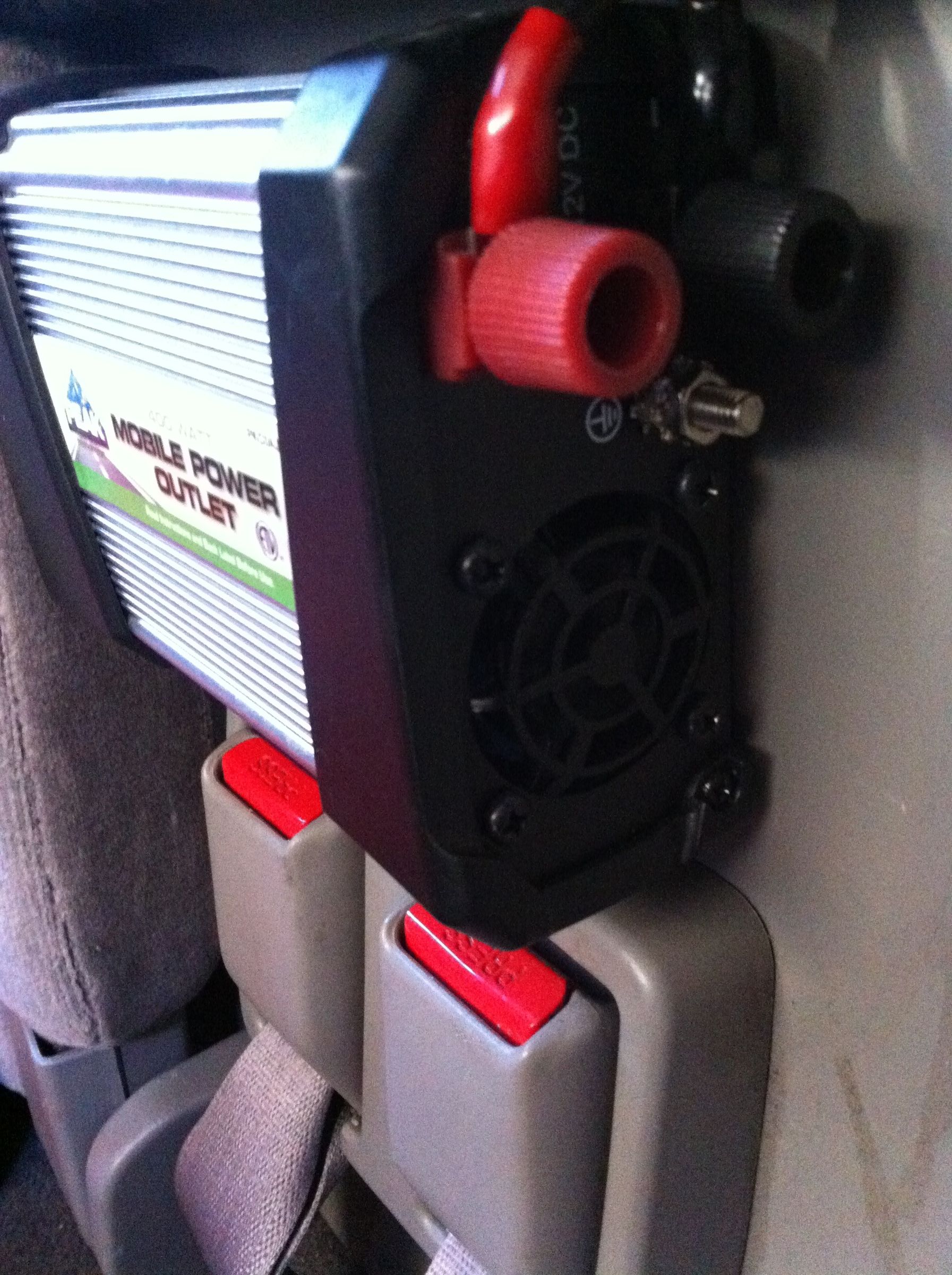 Correctly Install a Power Inverter in Your Car : 5 Steps - Instructables