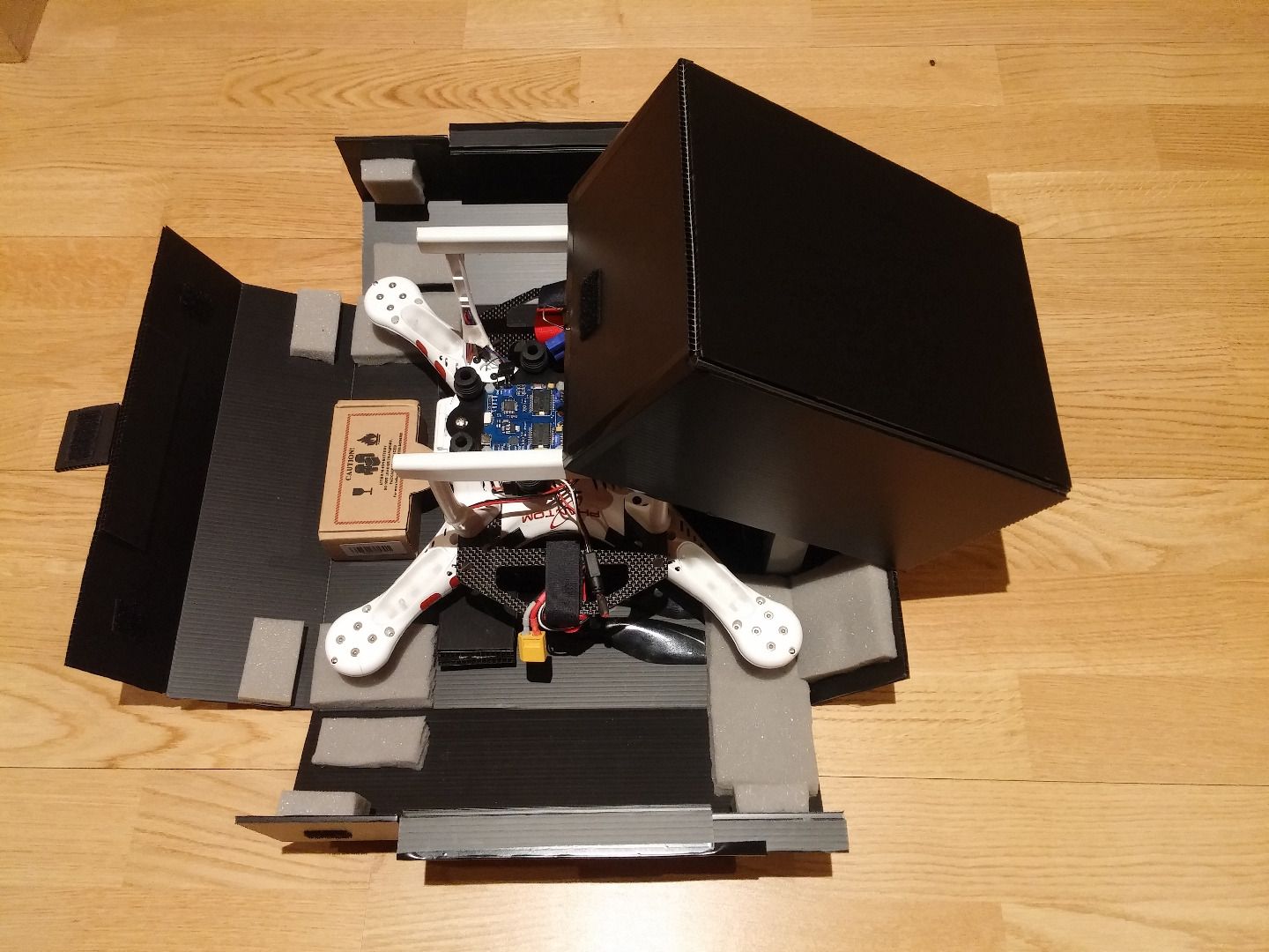 DJI Phantom Case : 4 Steps - Instructables