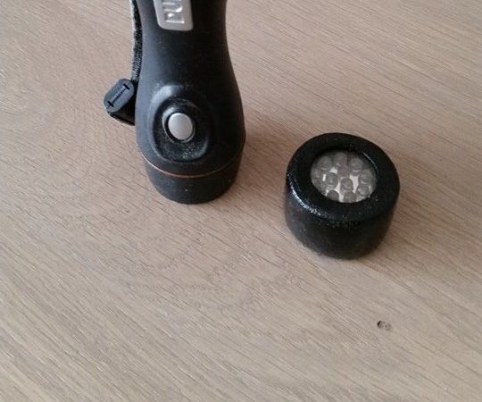 Flashlight : 9 Steps - Instructables