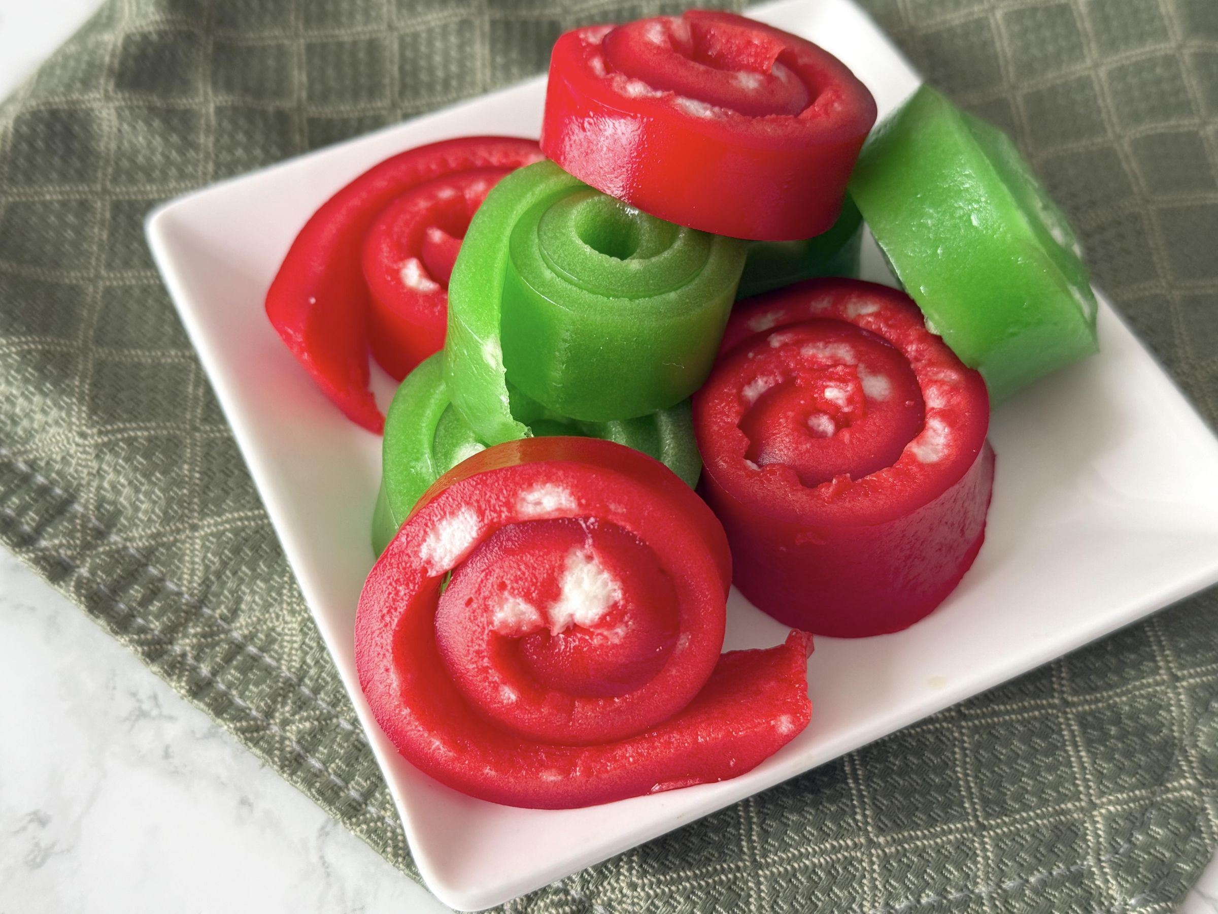 Jello Roll Ups - Jello Pinwheels : 4 Steps (with Pictures) - Instructables