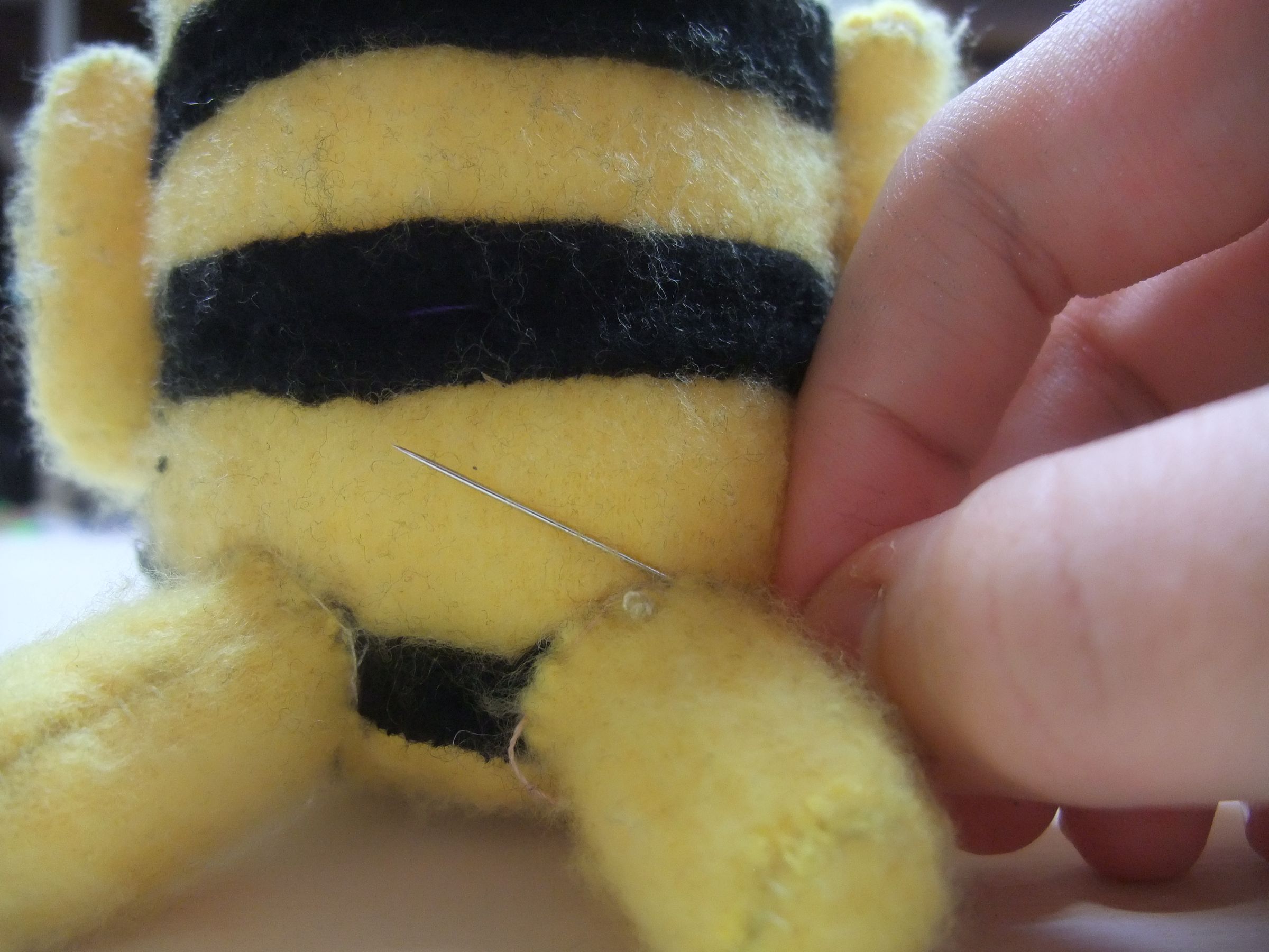 Bee Android Plushie : 10 Steps (with Pictures) - Instructables