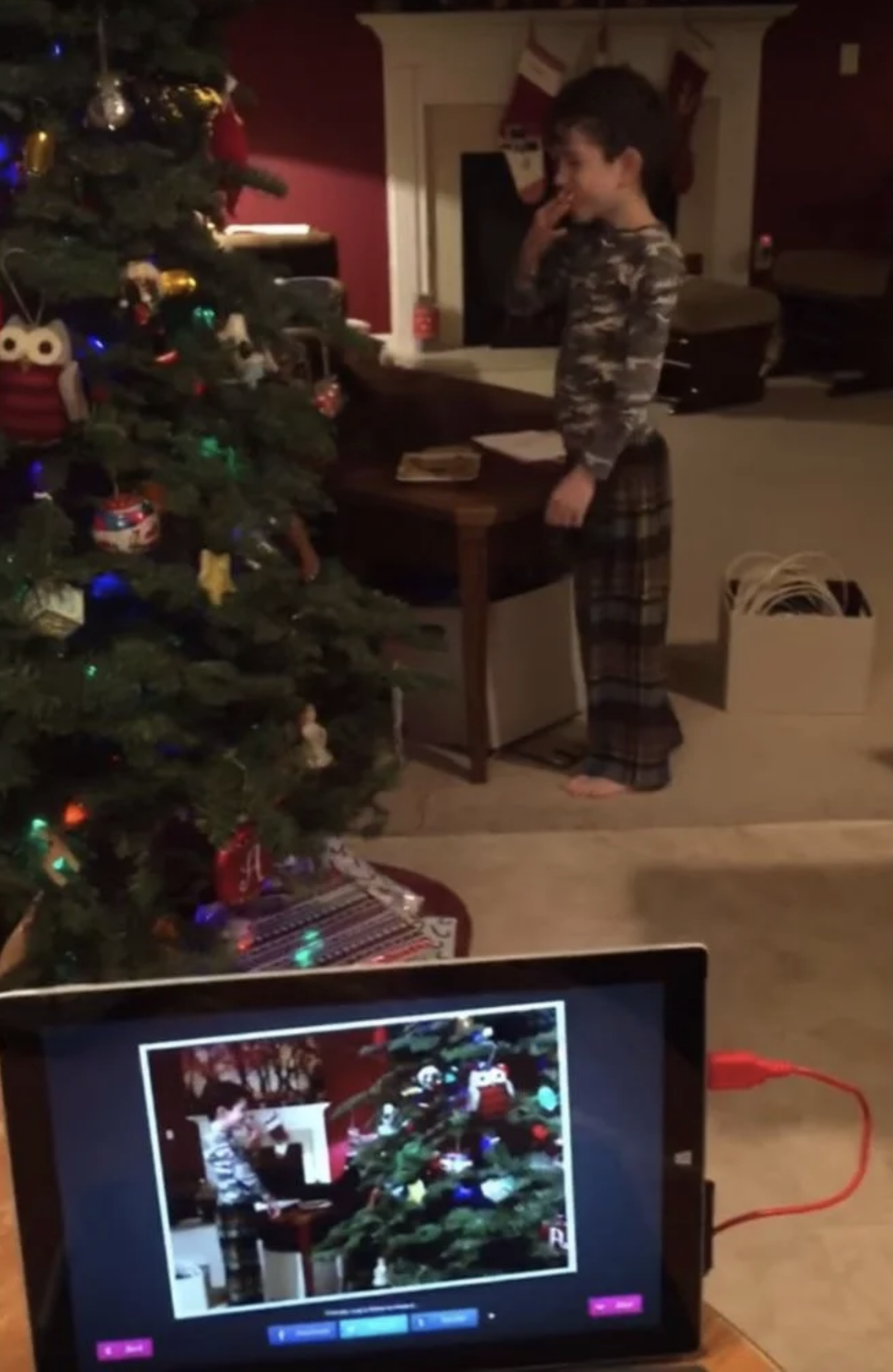 How to Make a Santa Trap With Makey Makey : 8 Steps - Instructables