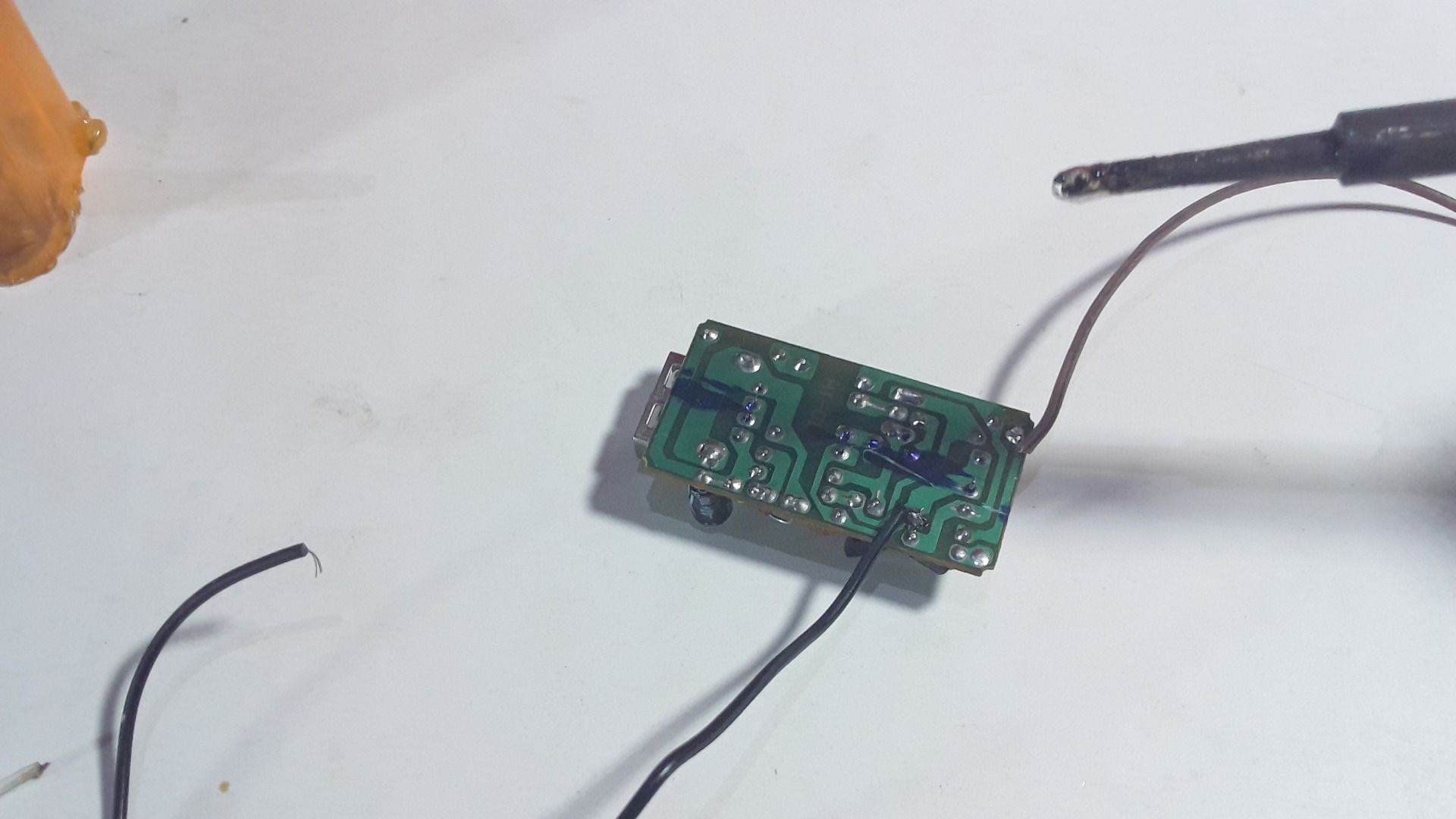 Usb Wall Outlet Hack : 9 Steps (with Pictures) - Instructables