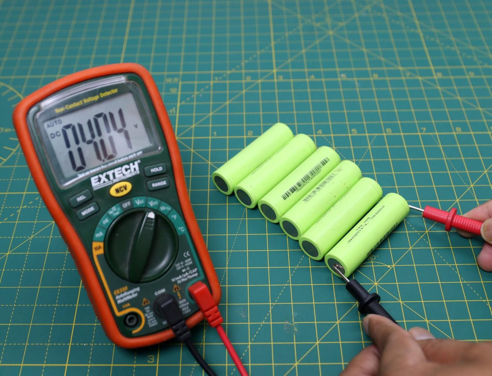 DIY Mini UPS for WiFi Router V5.0 : 18 Steps (with Pictures ...