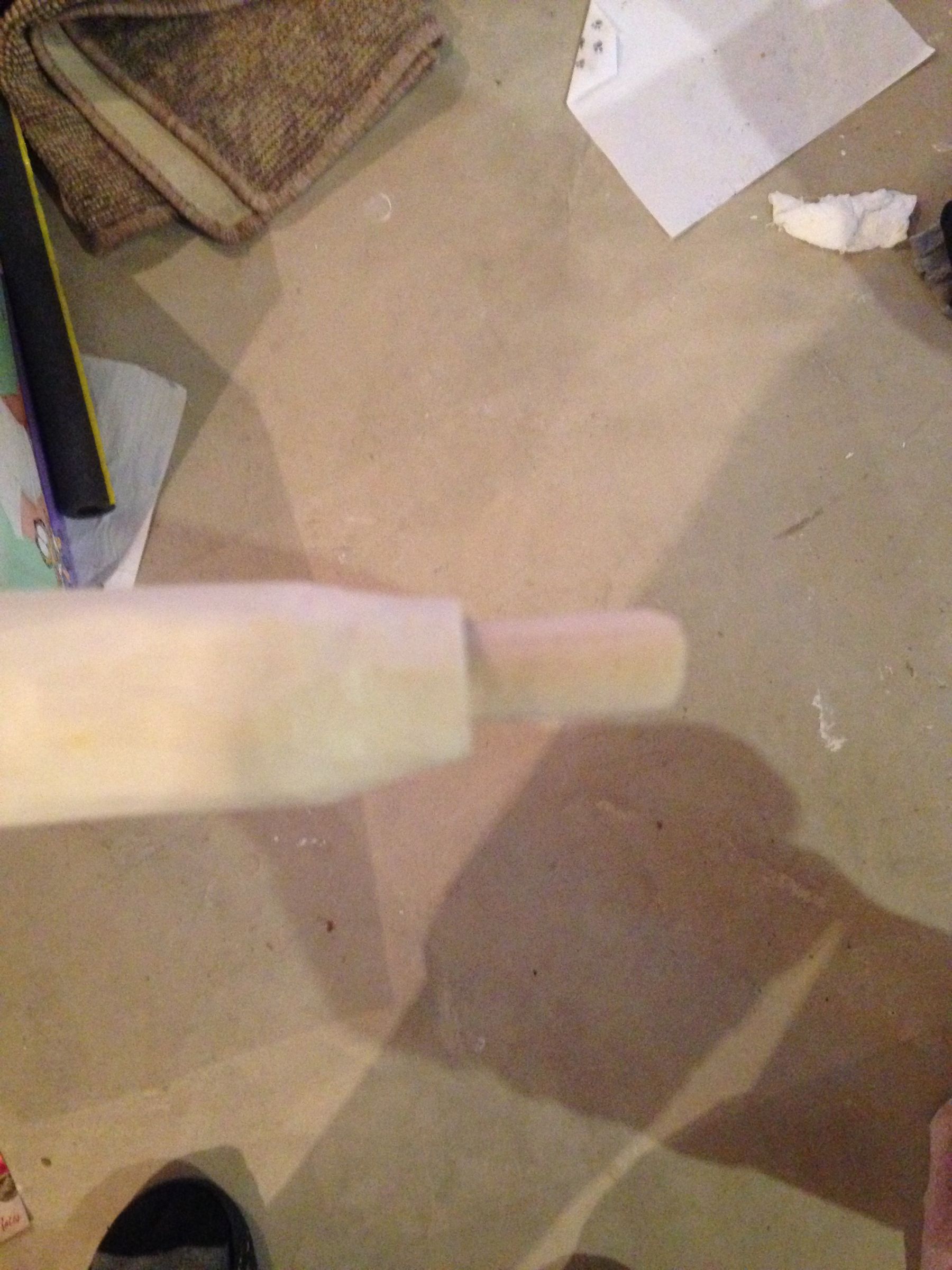 Rustic Guitar Stand : 5 Steps - Instructables