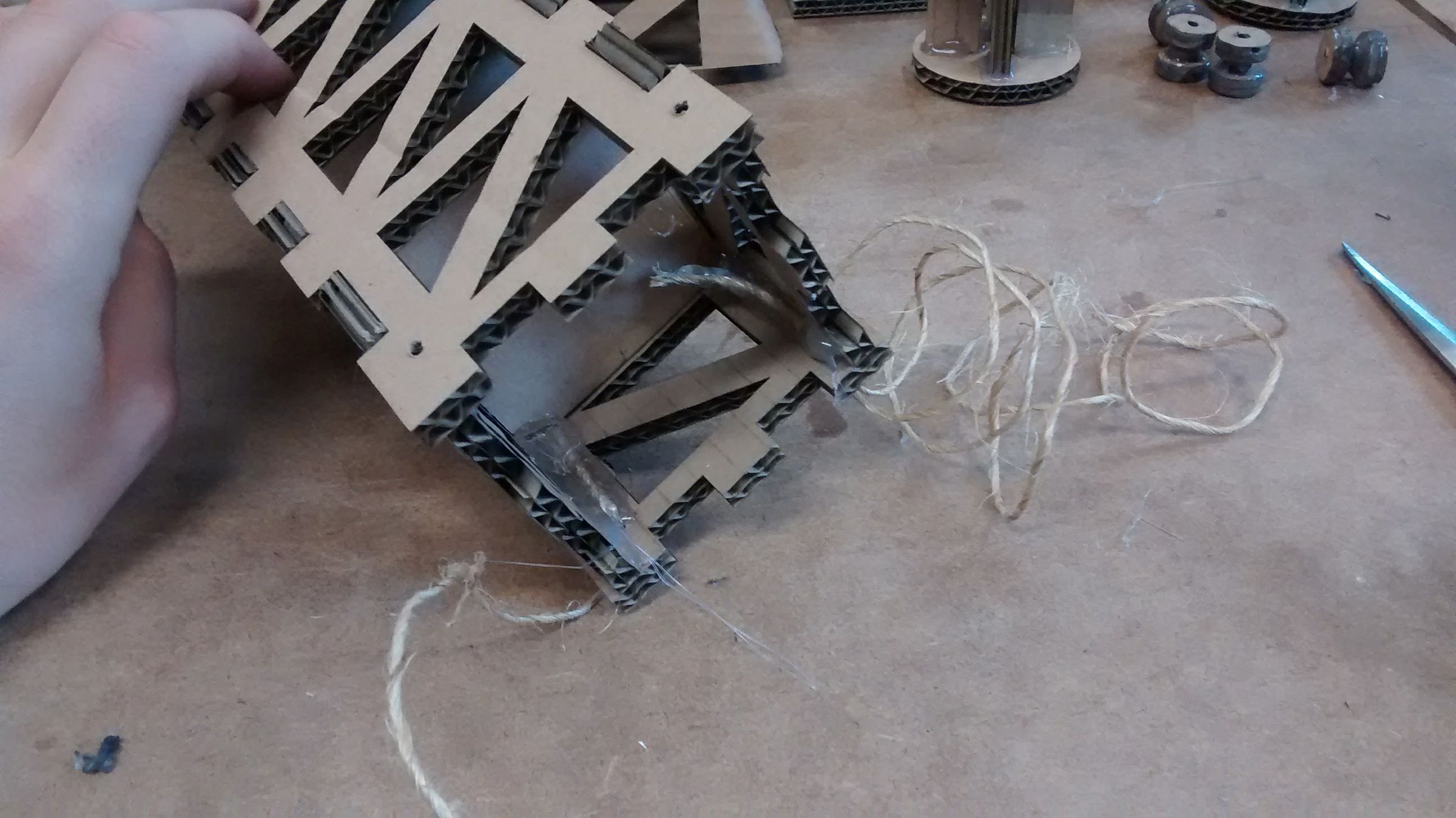 Cardboard Crane : 5 Steps (with Pictures) - Instructables