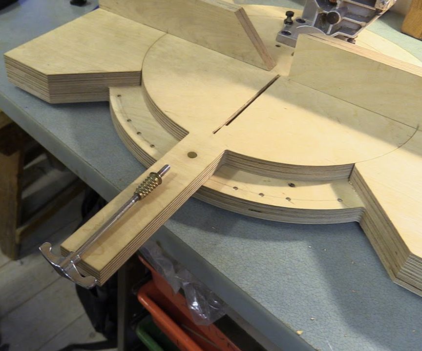 Replacement Pivoting Mitre Saw Base : 3 Steps (with Pictures ...