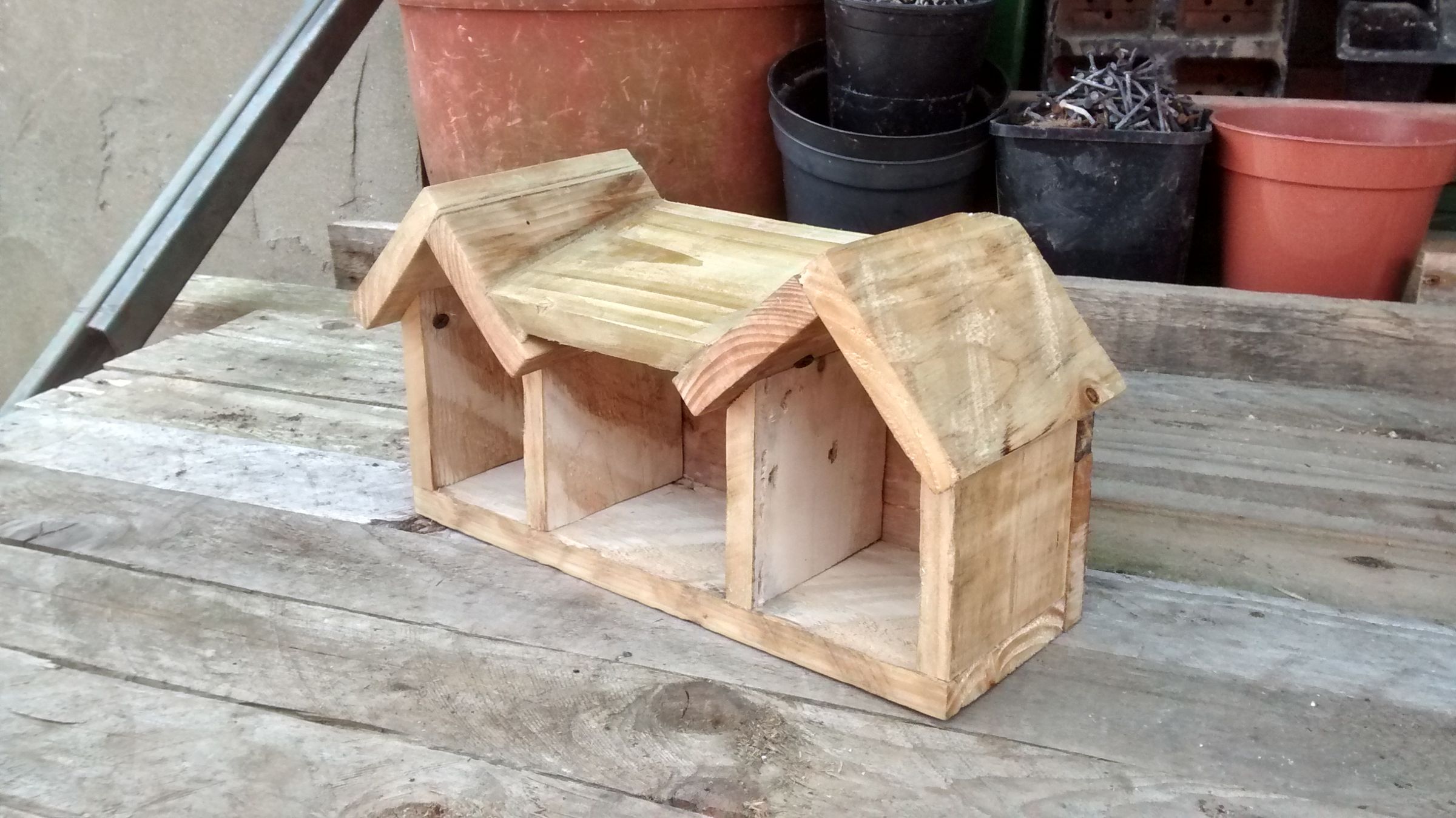 Insect/Bee House : 9 Steps (with Pictures) - Instructables
