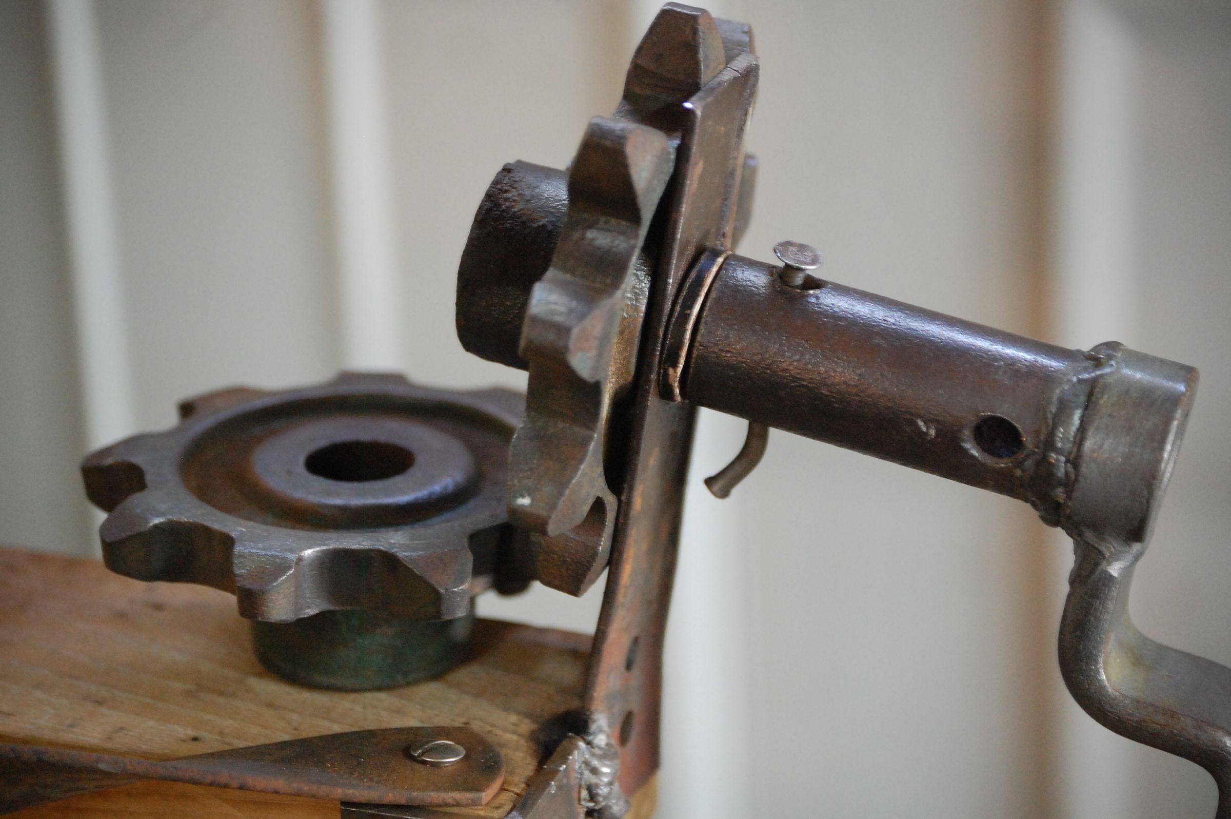 Music Box Gong : 15 Steps (with Pictures) - Instructables