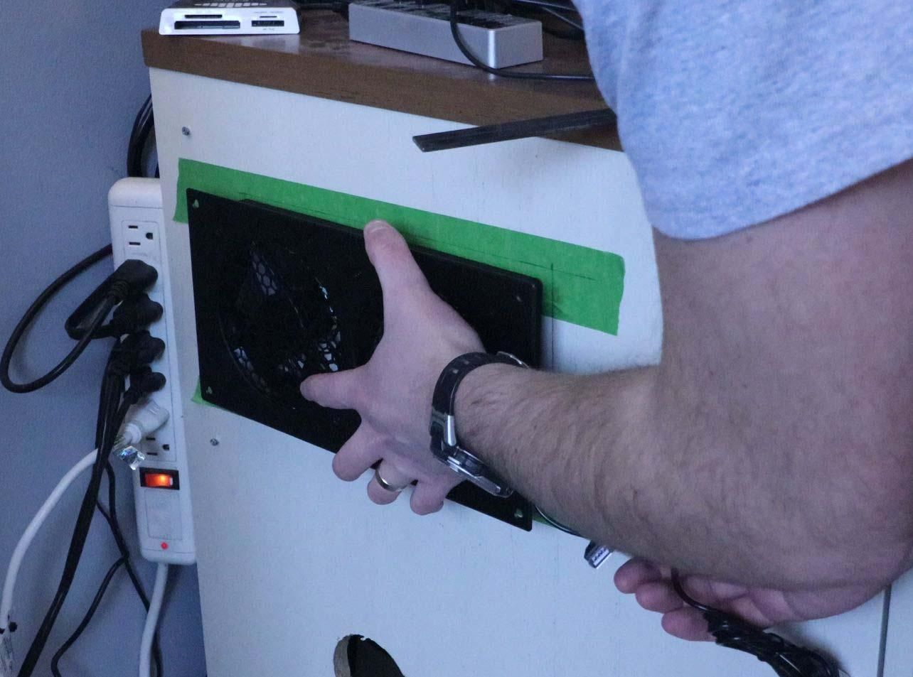 Installing a Computer Cabinet Ventilation Fan : 6 Steps (with Pictures ...