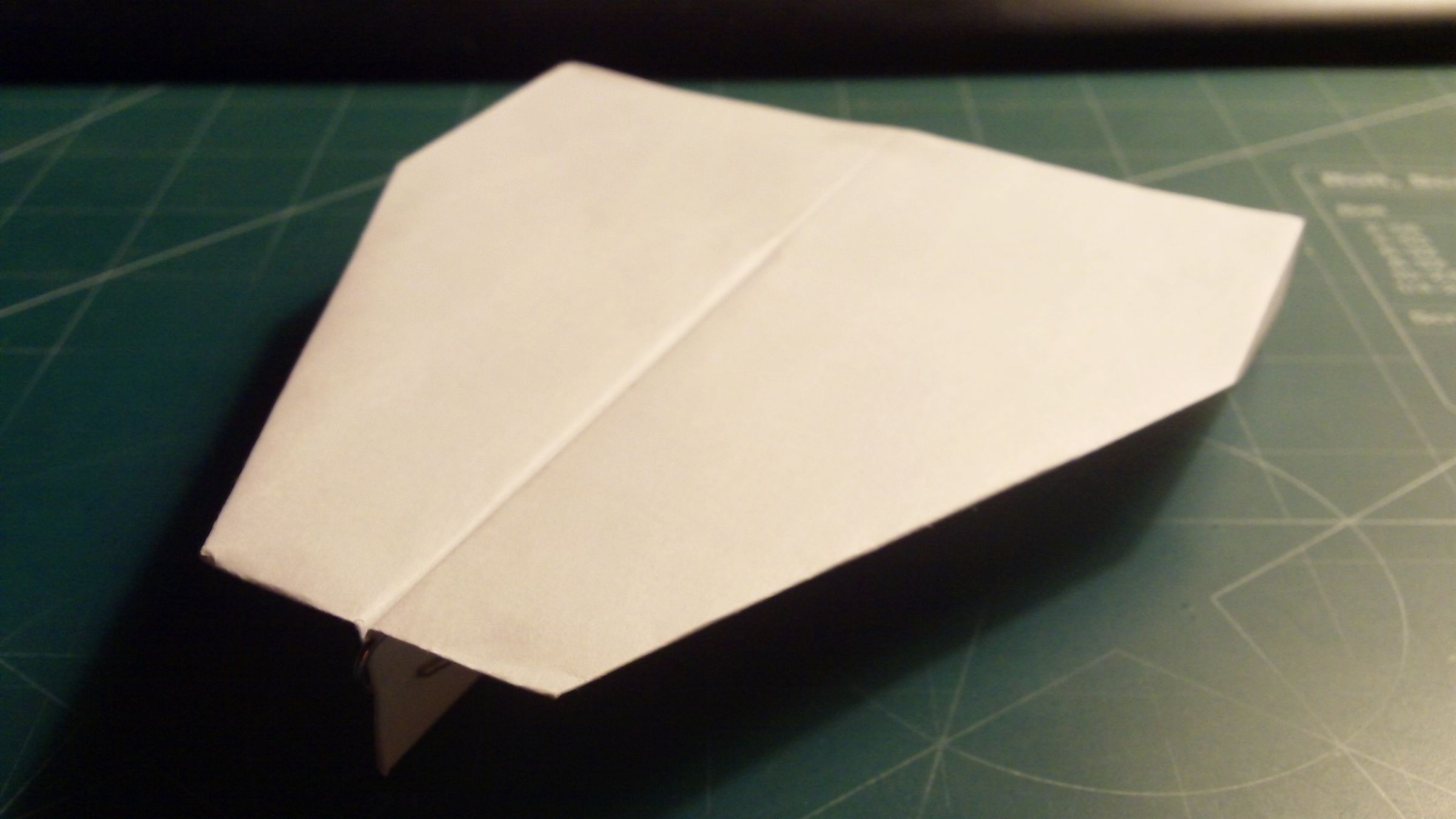 How to Make the Swift Paper Airplane : 6 Steps - Instructables