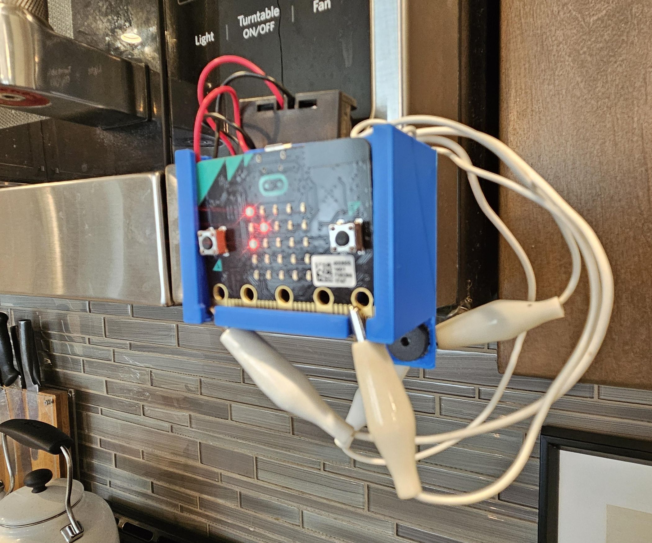 Micro Bit Fan Alert : 4 Steps - Instructables