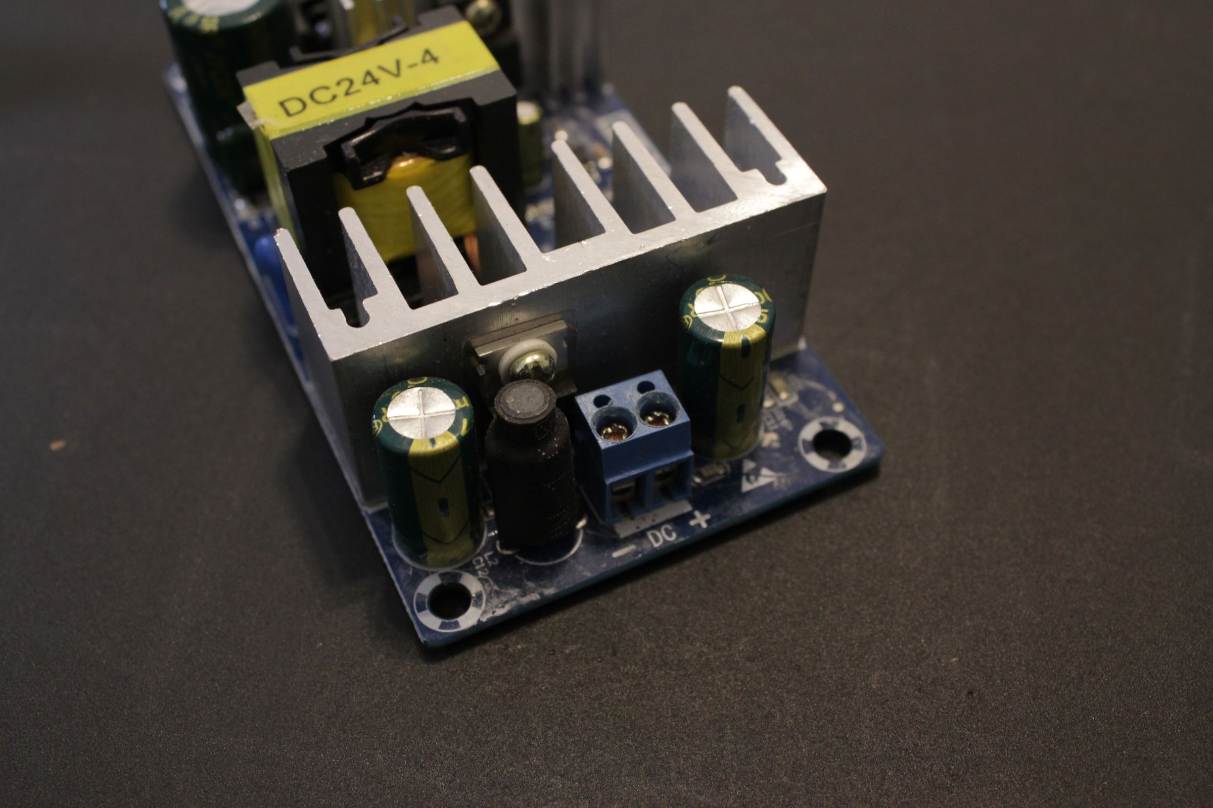 Bench POWER Supply (circuit) : 8 Steps - Instructables