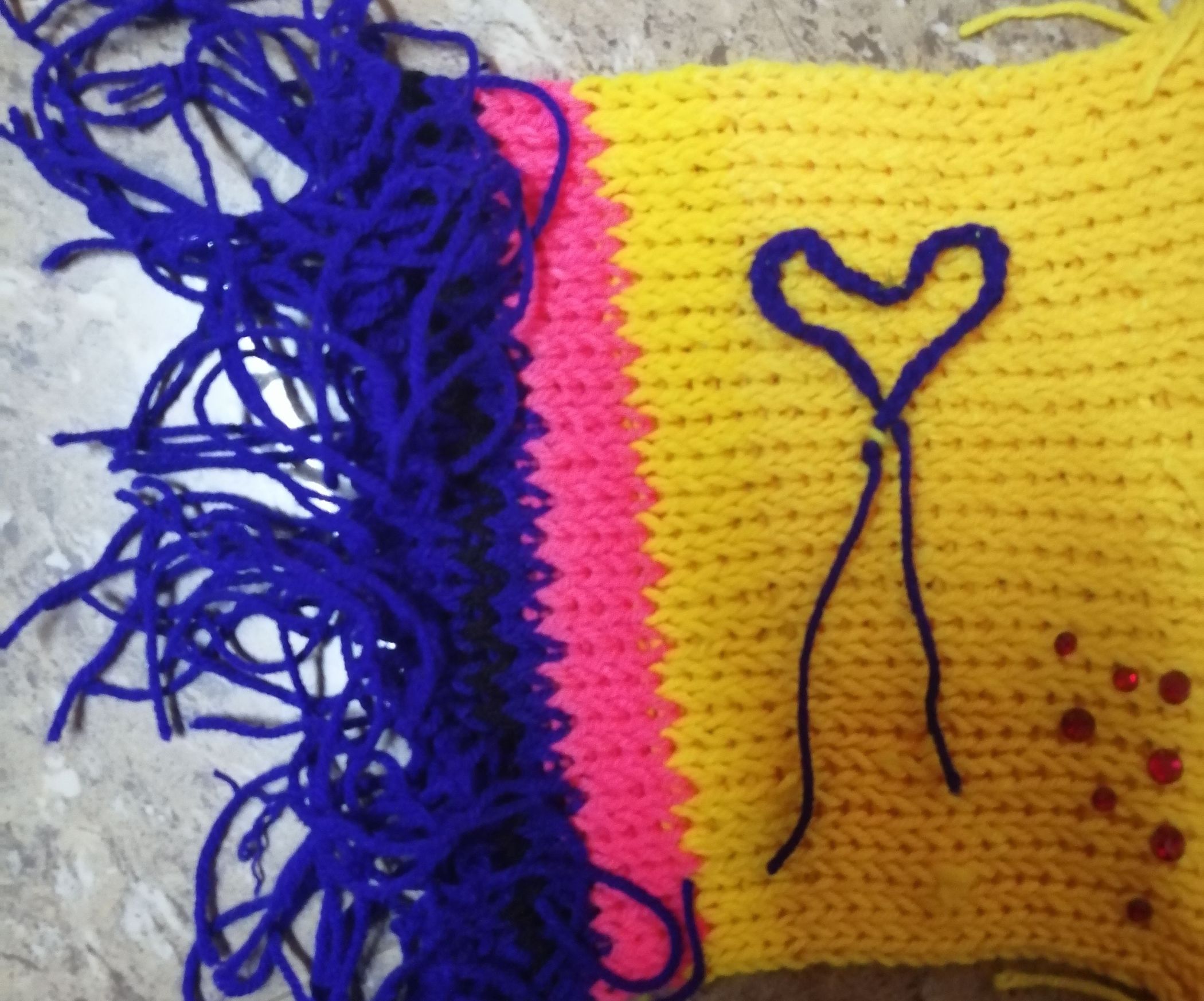 Handmade Muffler : 5 Steps - Instructables