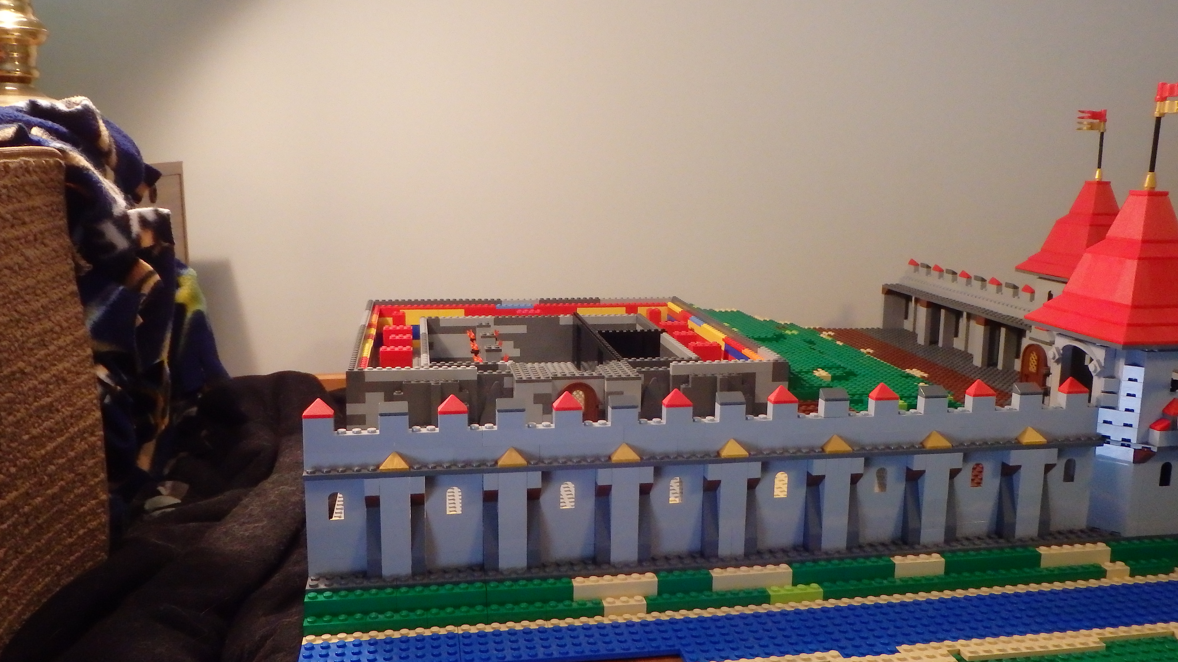 Custom Lego Castle : 14 Steps (with Pictures) - Instructables