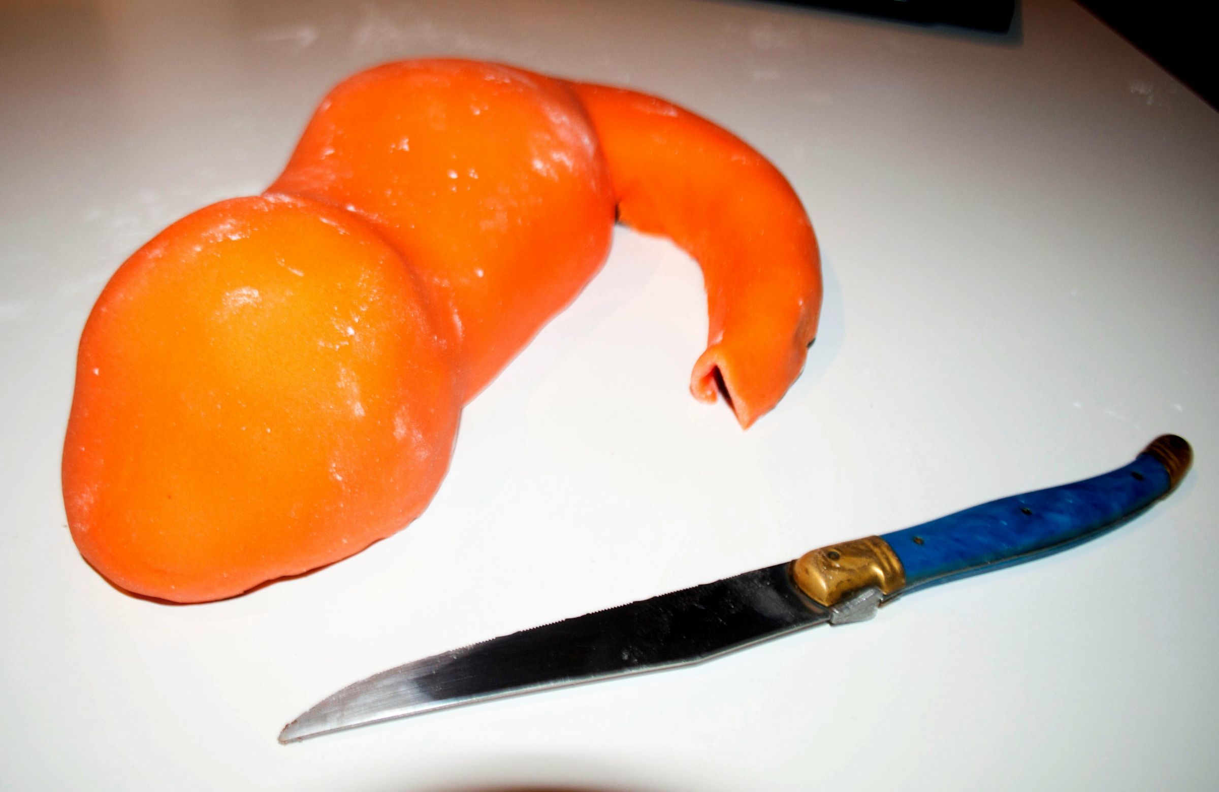 Charmander Cake : 11 Steps (with Pictures) - Instructables