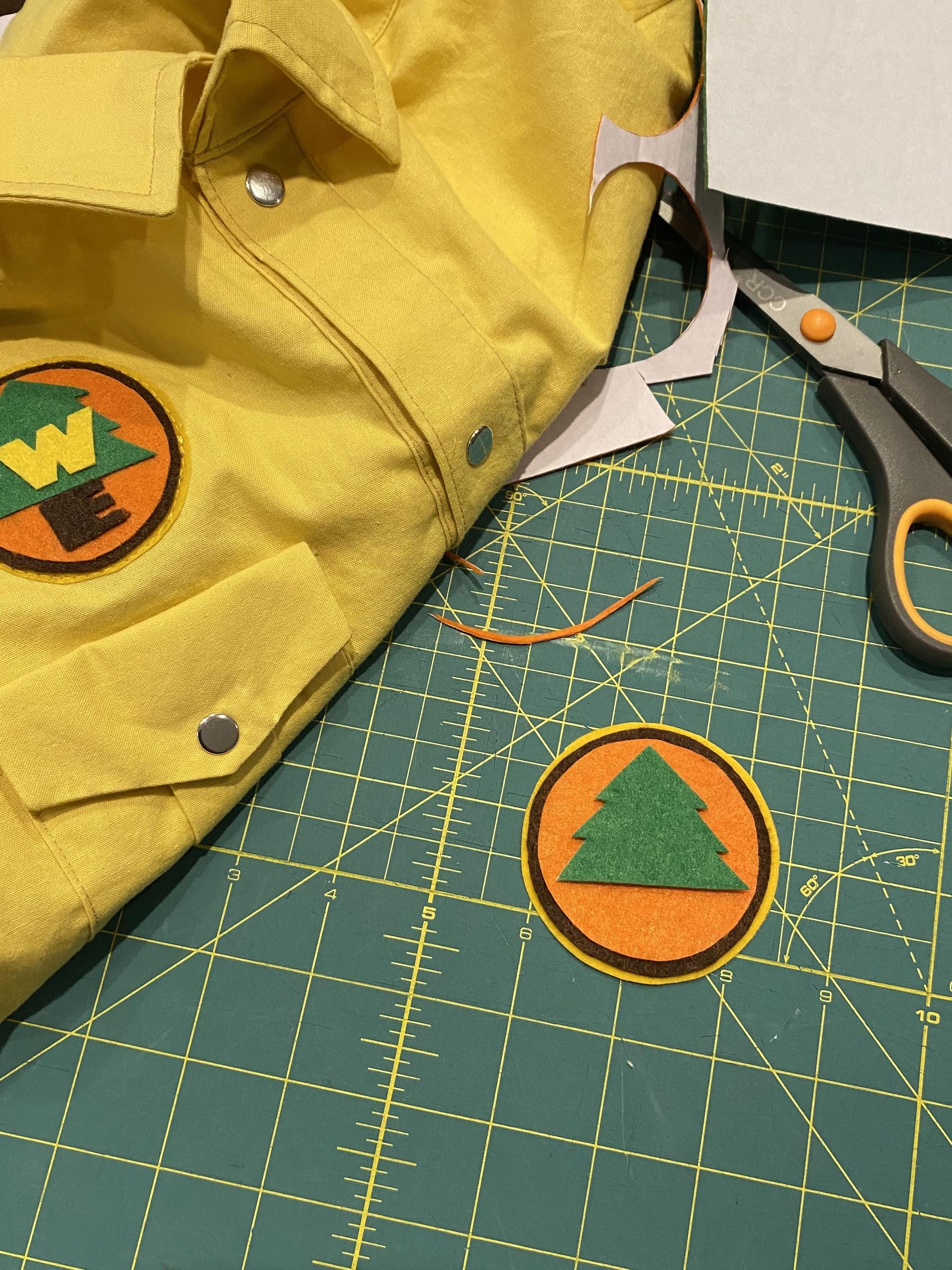 Pixar Up Russell Wilderness Explorer Costume for Child : 7 Steps (with ...