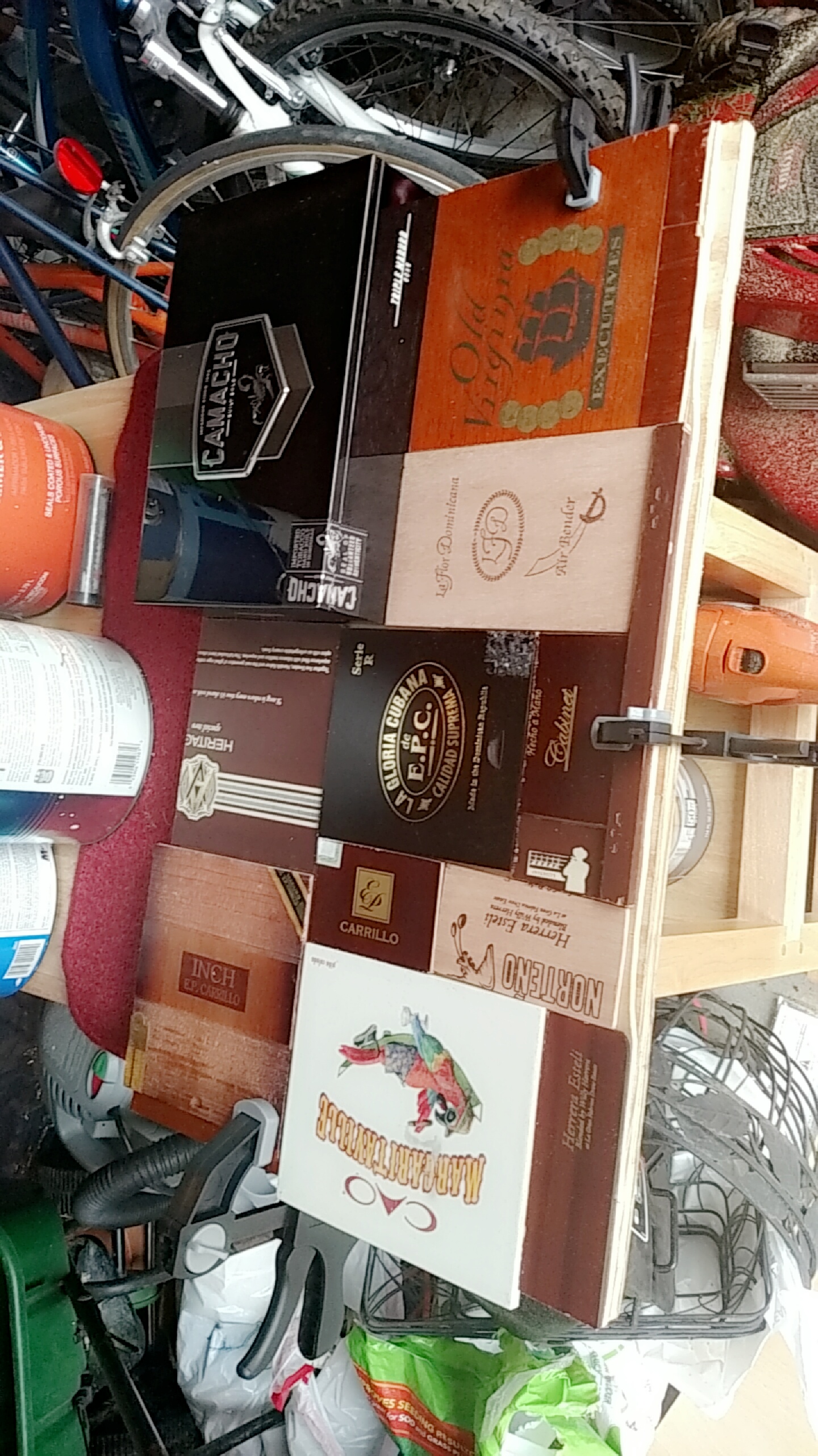 Cigar Box Top Table : 4 Steps - Instructables