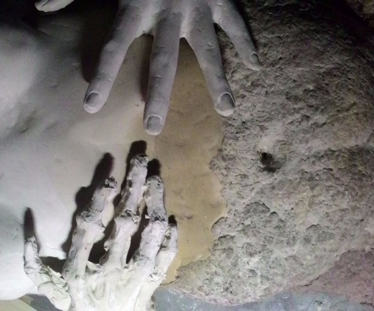 Paper Hands Made Easy : 9 Steps - Instructables