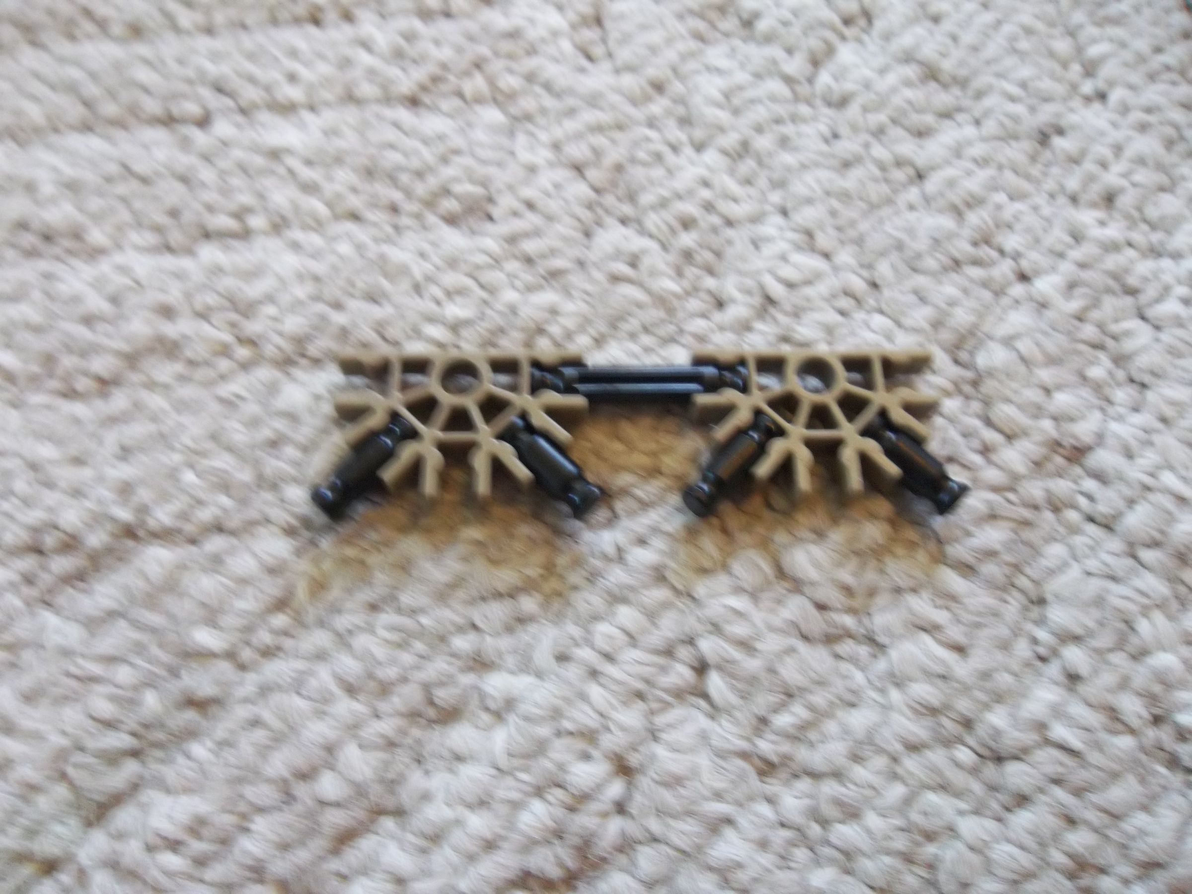 K'nex Foos Hockey Table : 35 Steps - Instructables