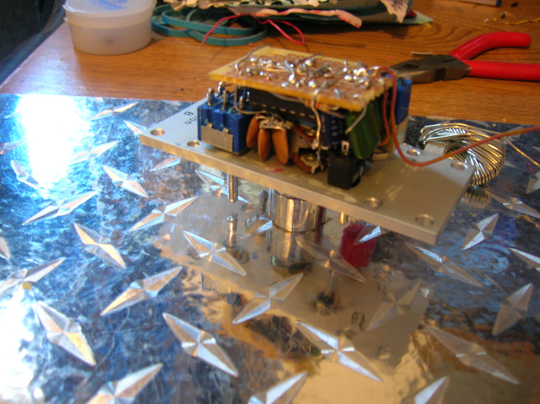 Joystick-Synth Based on the Atari Punk Console : 4 Steps - Instructables