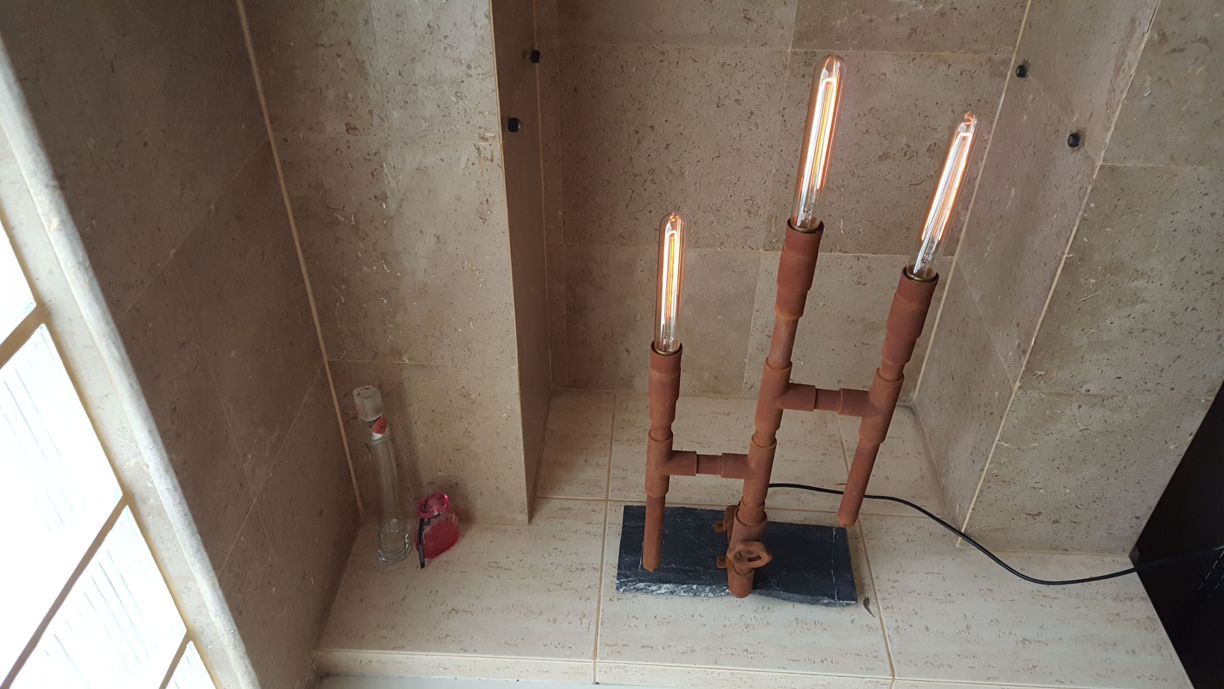 The FAMILY Lamp : 3 Steps - Instructables