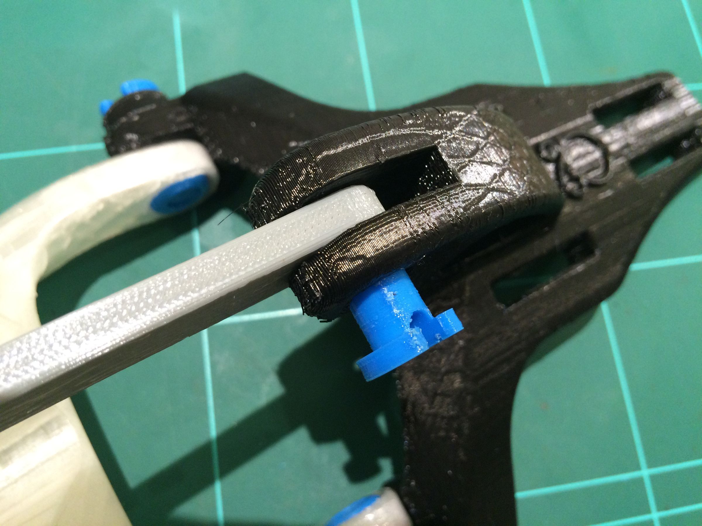 Black Ram Hand (Robotic/Prosthetic Hybrid) : 8 Steps (with Pictures ...