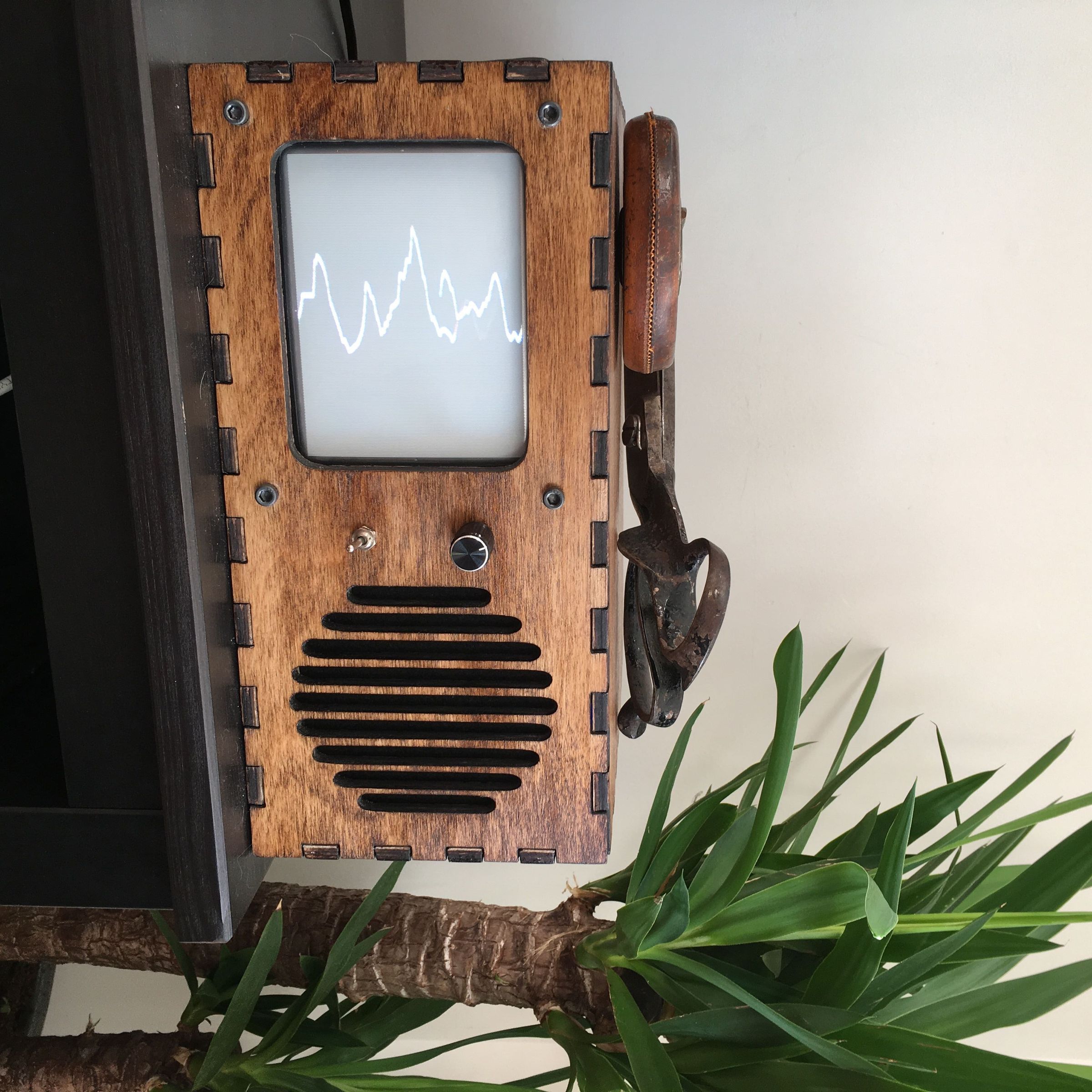 Reuse That Old Thrift Store TV : 3 Steps (with Pictures) - Instructables