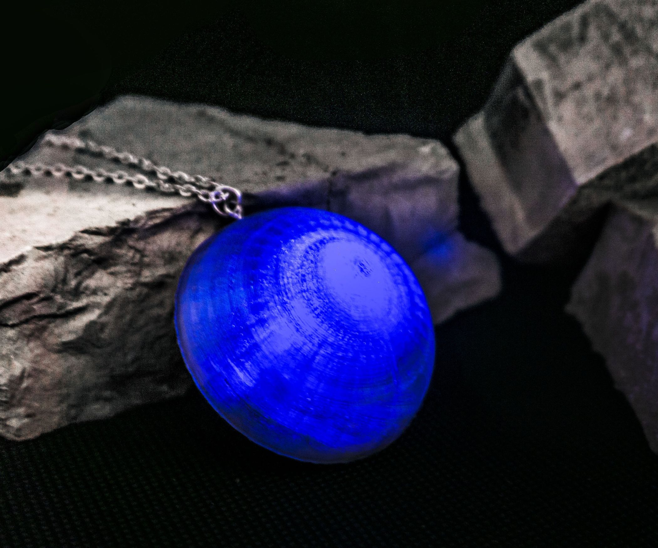 Light the Dark Necklace : 6 Steps (with Pictures) - Instructables