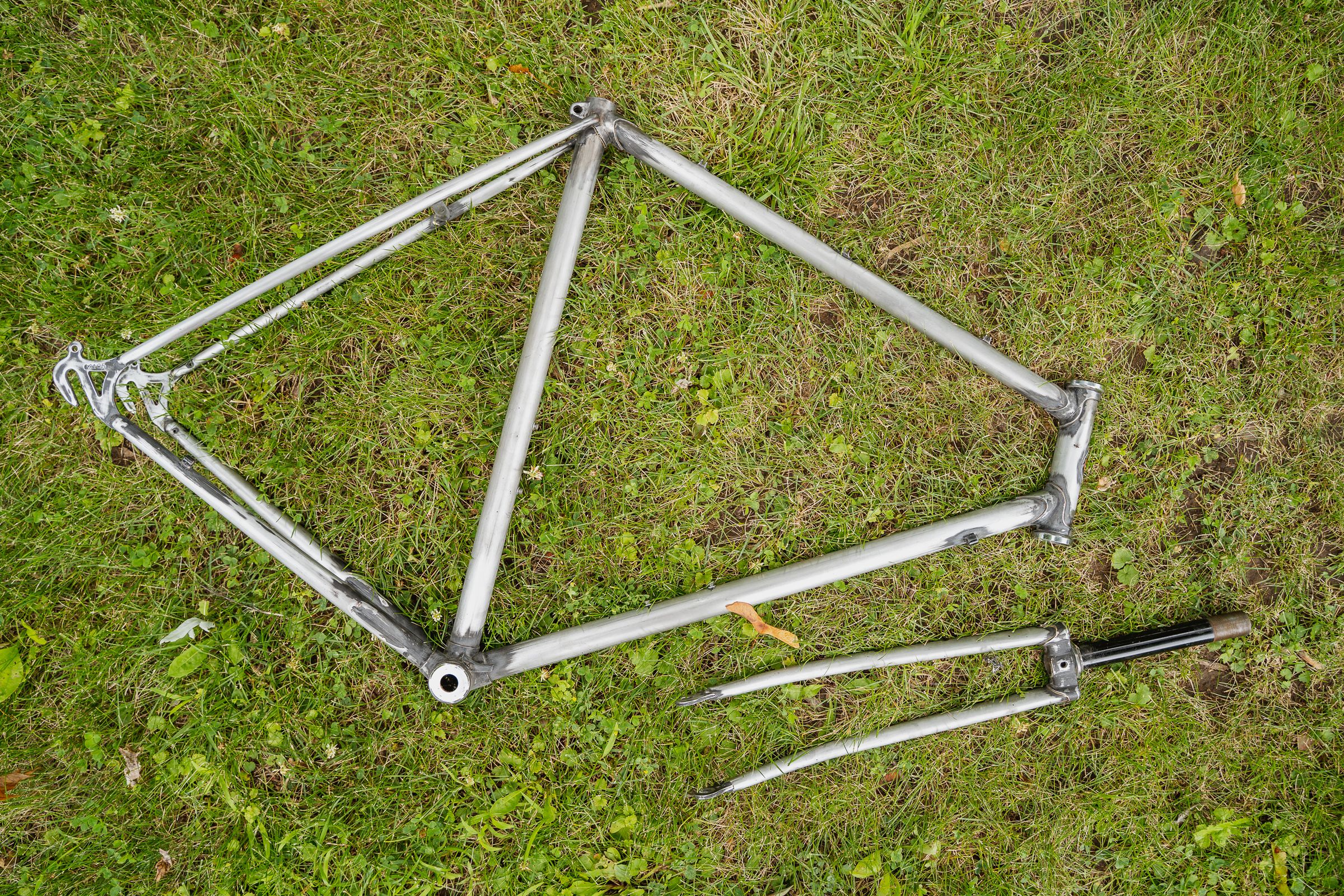Rebuilding and Painting Vintage Road Bike : 18 Steps (with Pictures ...