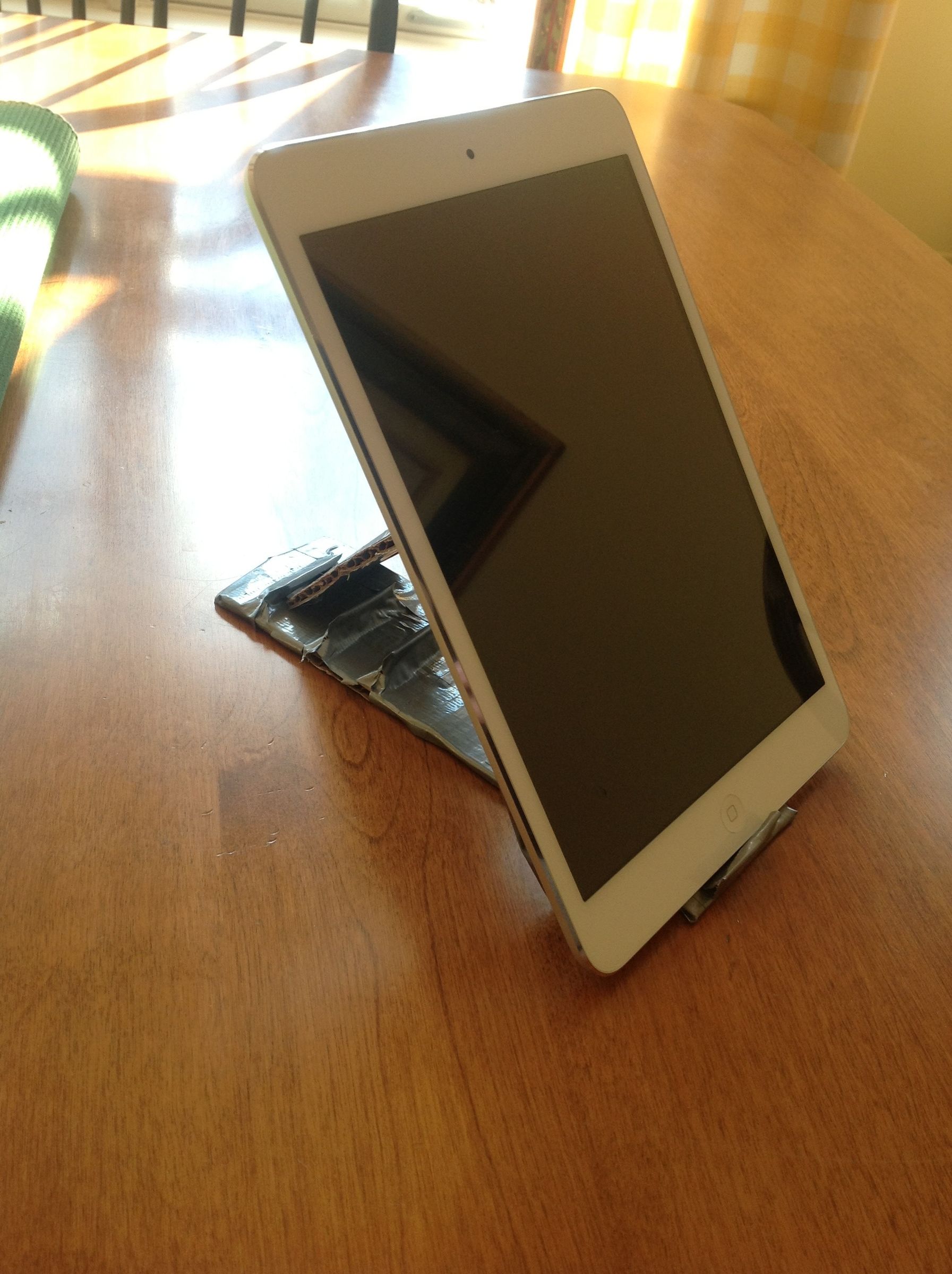 Cheap IPad Stand : 11 Steps (with Pictures) - Instructables
