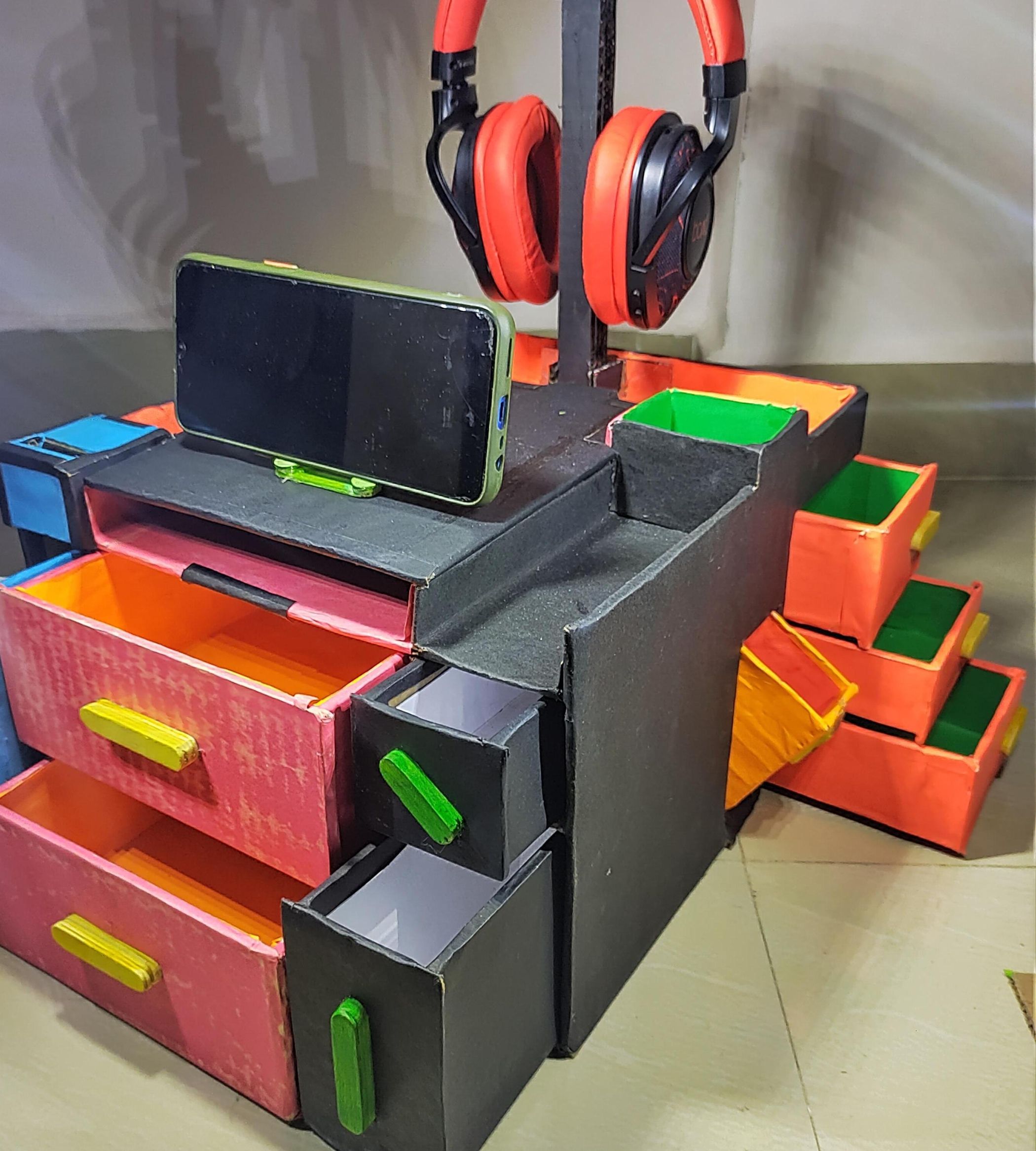 CARDBOARD COMPLEX : 15 Steps (with Pictures) - Instructables