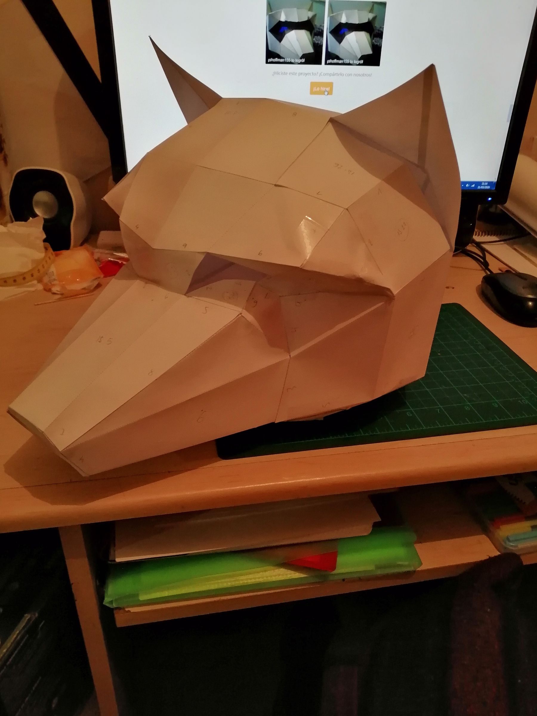 Papercraft Low Poly Wolf Mask : 6 Steps (with Pictures) - Instructables