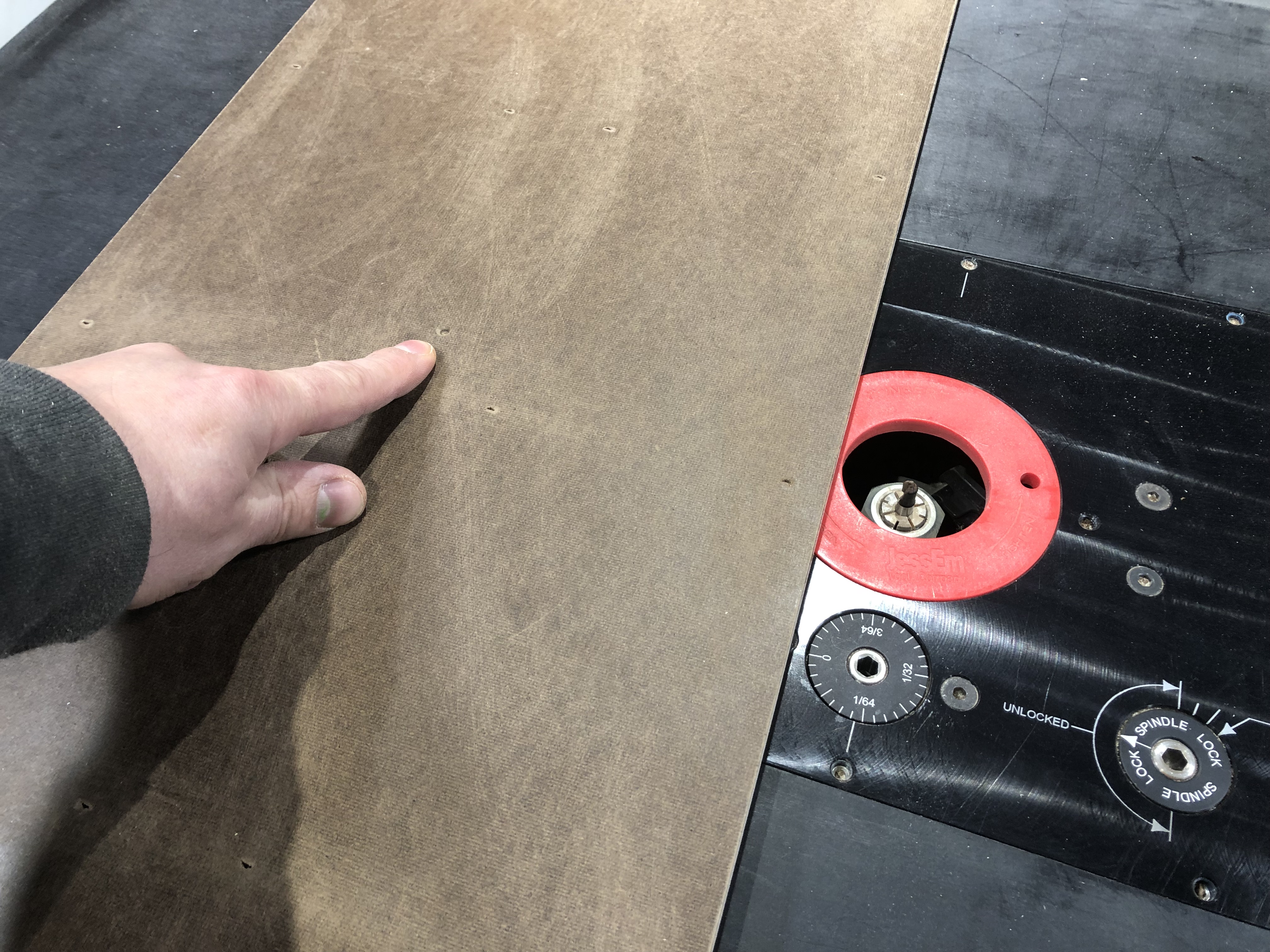 The Multi-Function Router Table Jig : 12 Steps (with Pictures ...