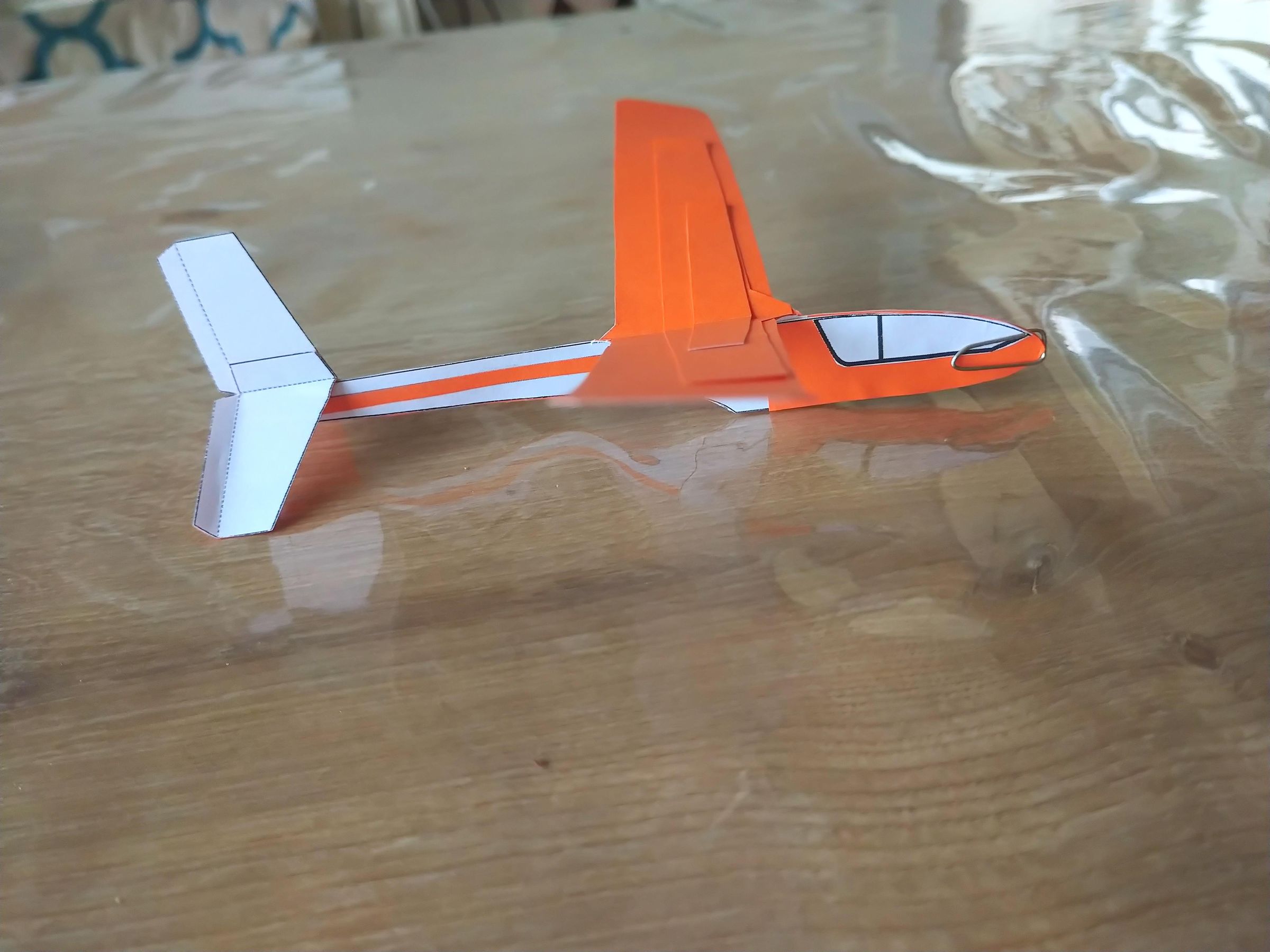 Card Stock Sport Glider II : 8 Steps (with Pictures) - Instructables