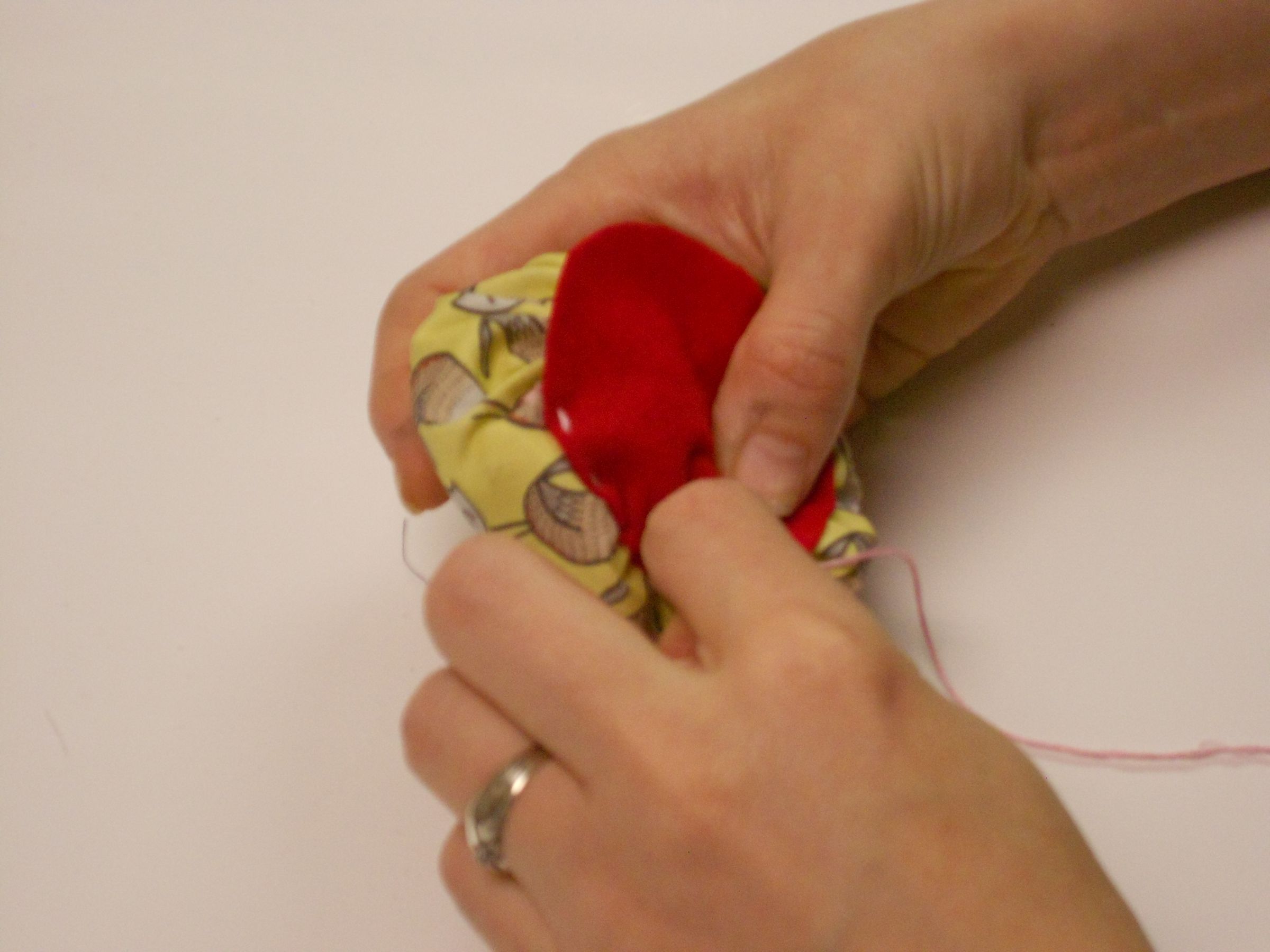 How to Make a Pin Cushion : 4 Steps (with Pictures) - Instructables
