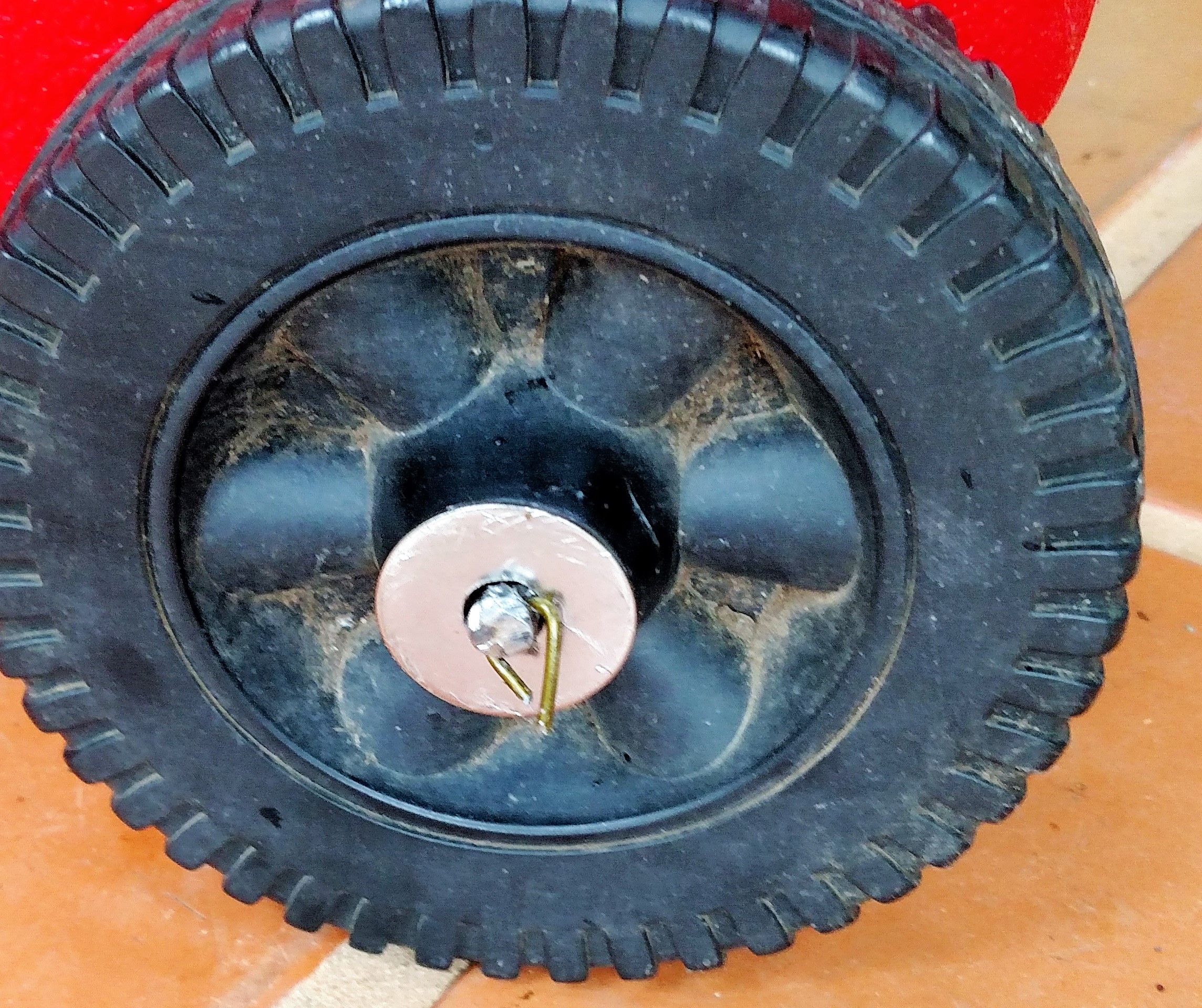 DIY Wheeled Cooler / Ice Chest : 8 Steps (with Pictures) - Instructables