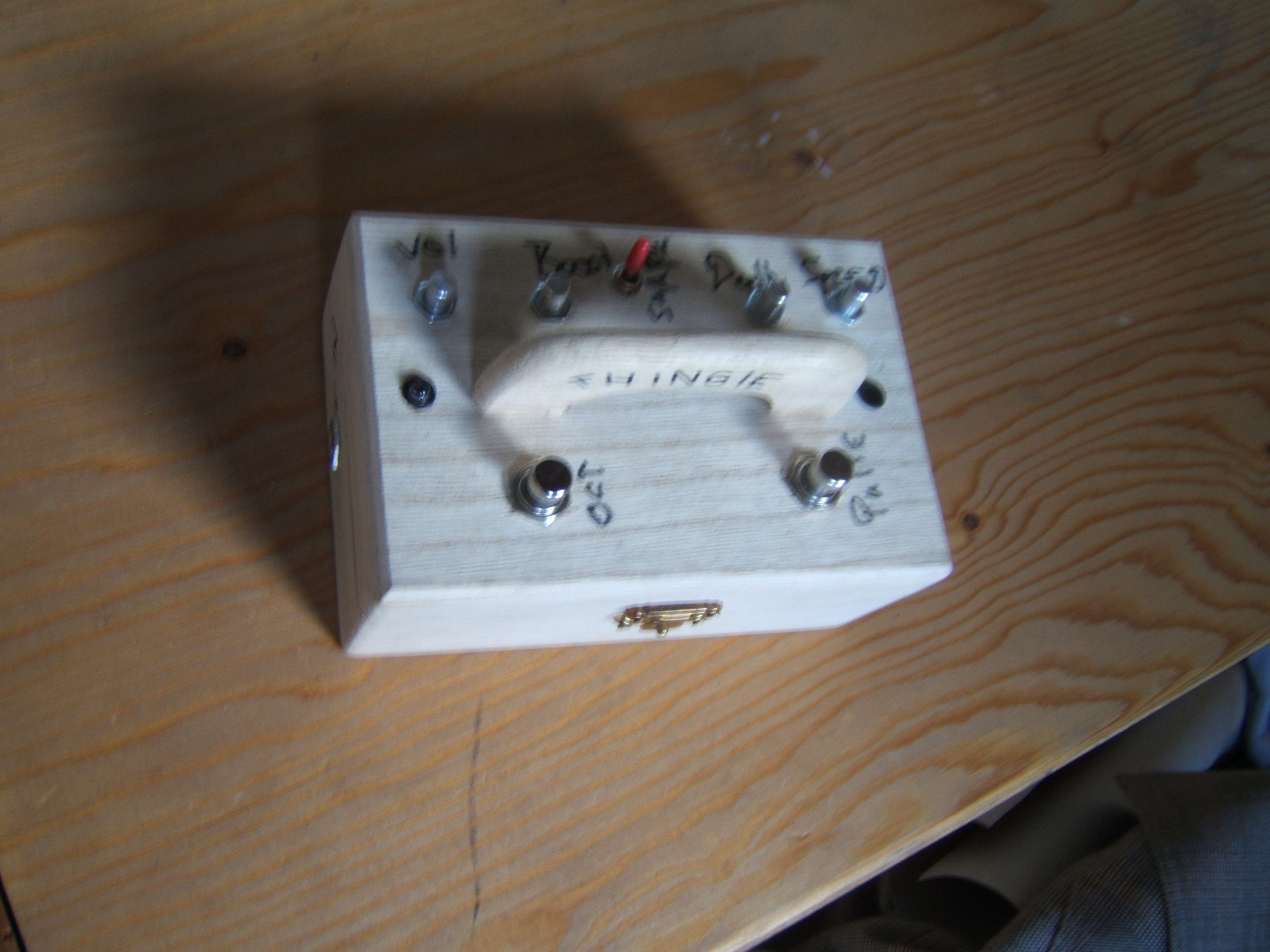 Create Your Own Guitar Effects Pedal : 8 Steps (with Pictures ...